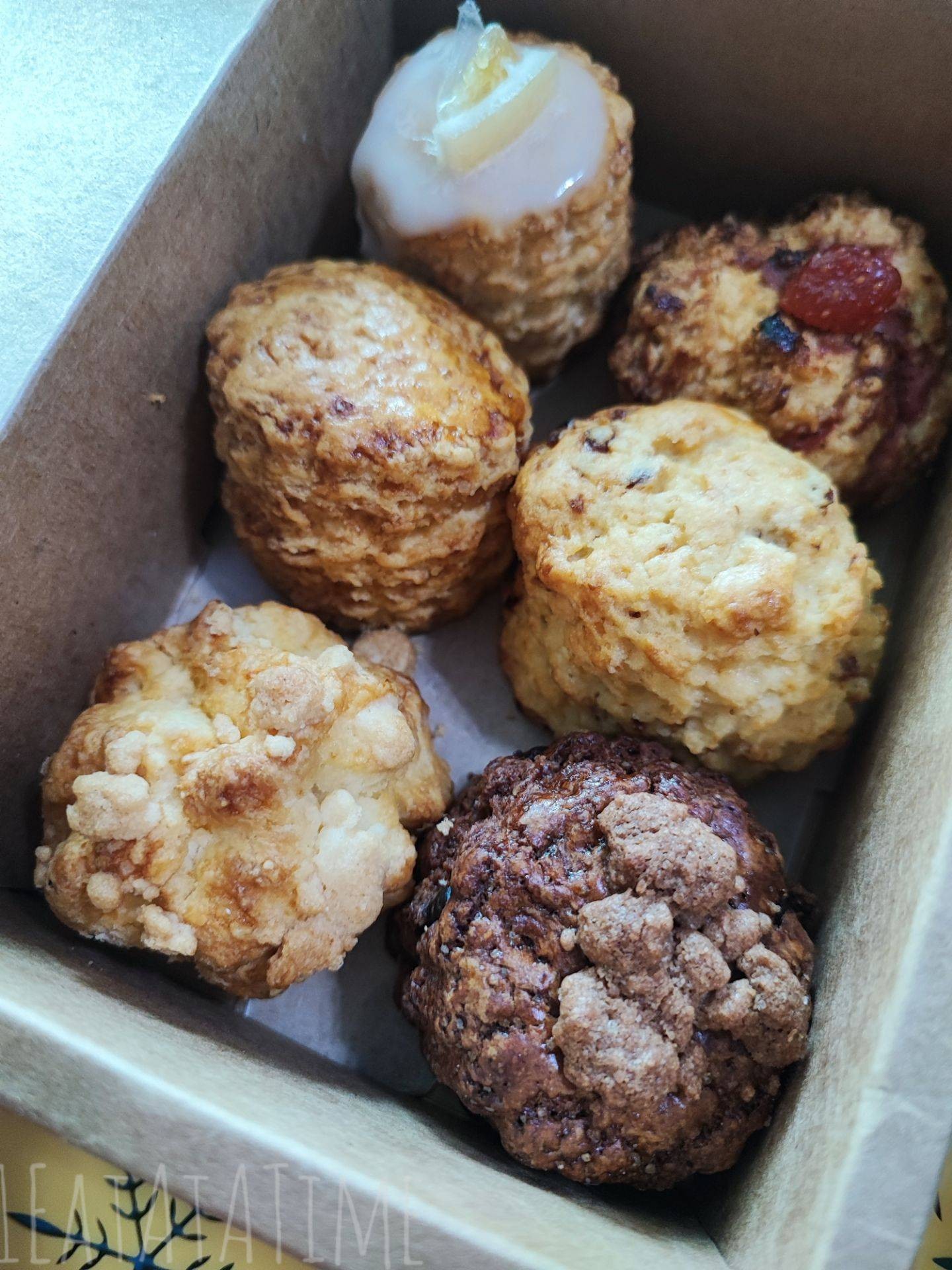 รูป Baker Bricks Baker Bricks Phrom Phong