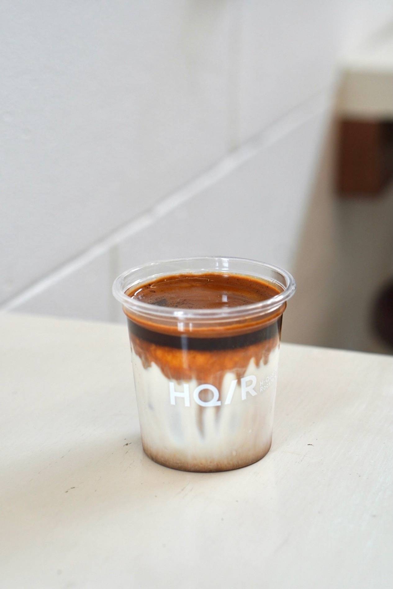 Dirty Coffee • image ร้าน HQ/R สาขา เกษตร-นวมินทร์
