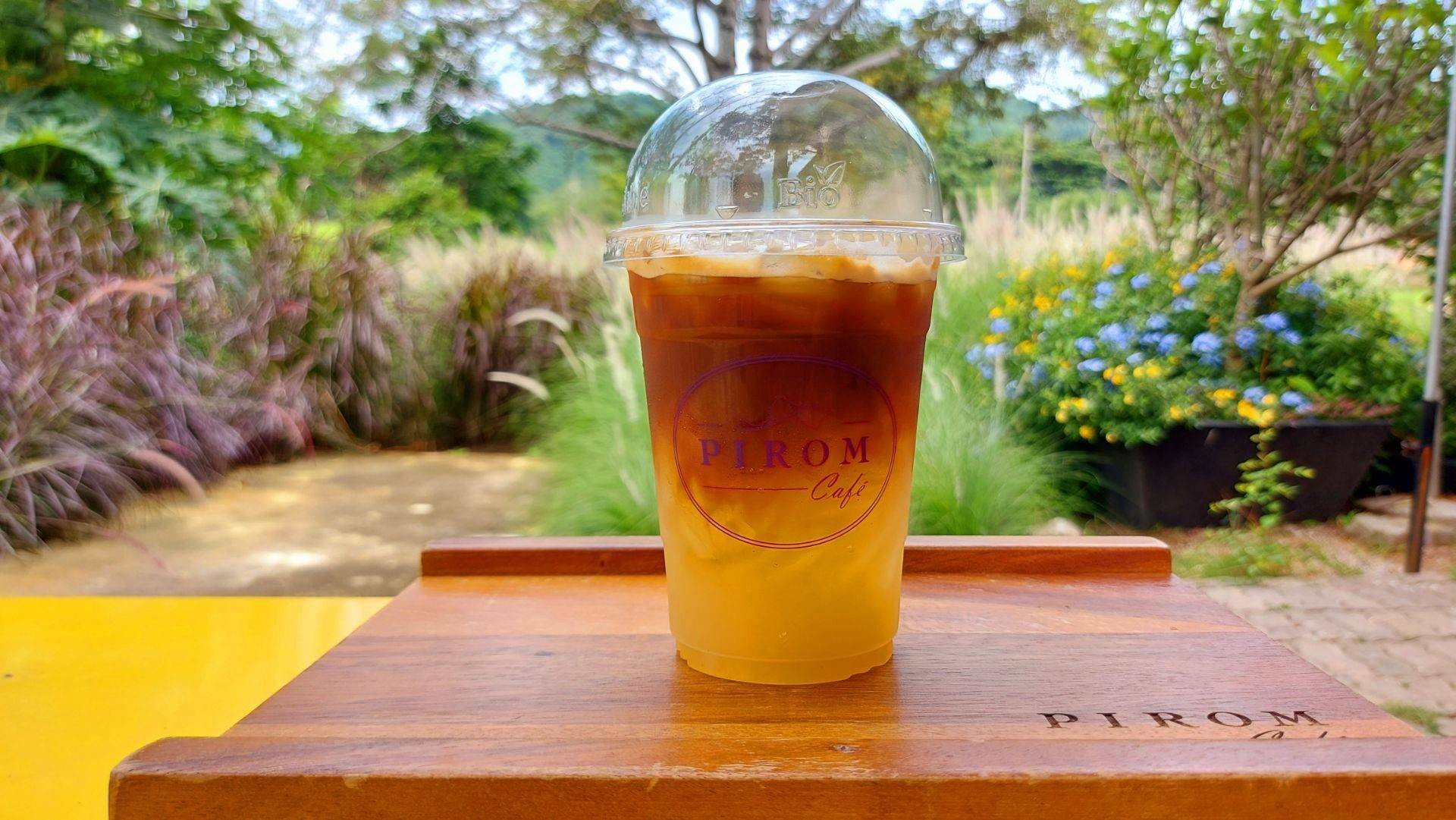 รีวิว Pirom Cafe - กาแฟเหยอะเบียร์ ที่ Pirom cafe