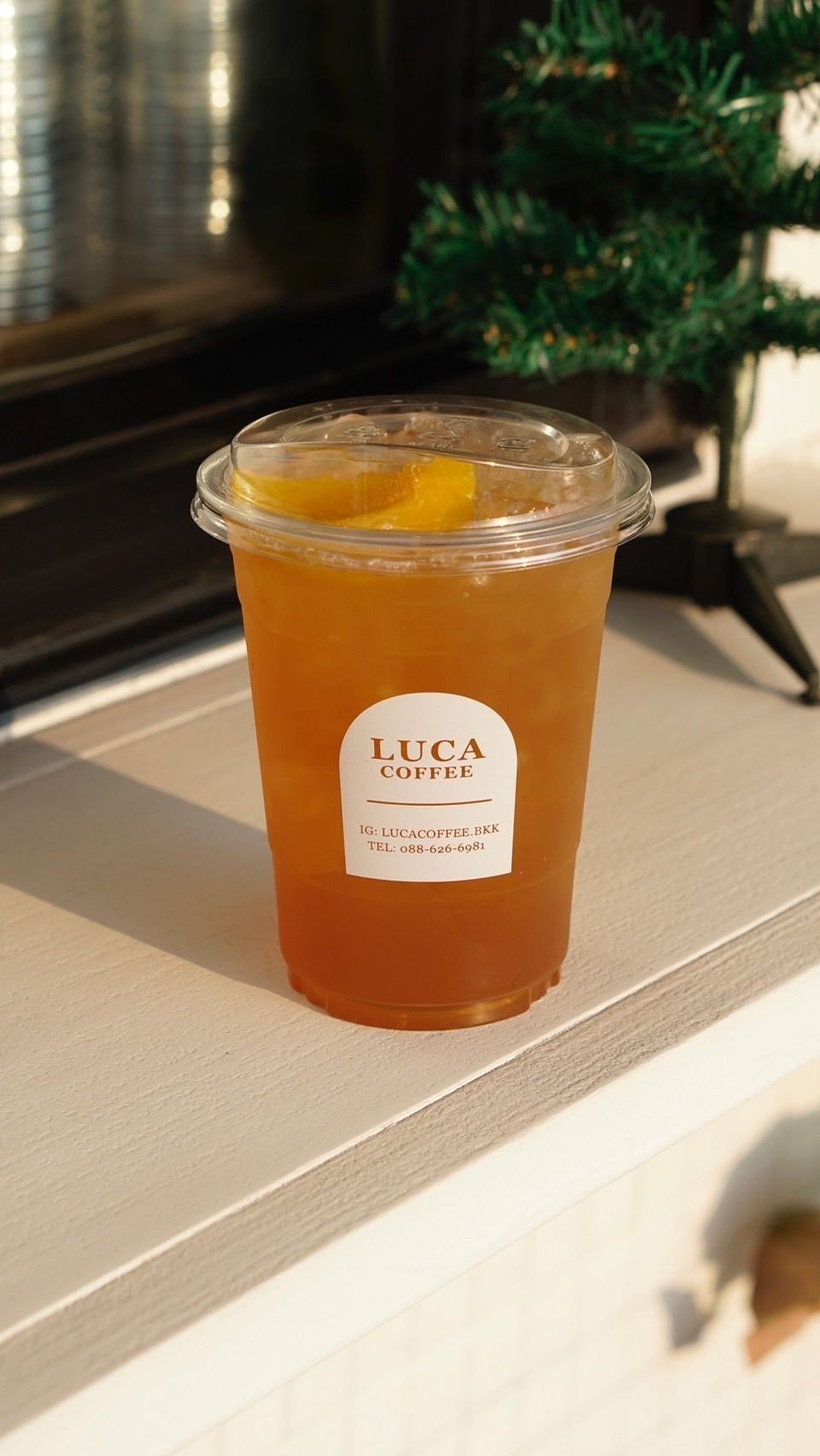 Luca Peach Tea • image ร้าน Luca coffee