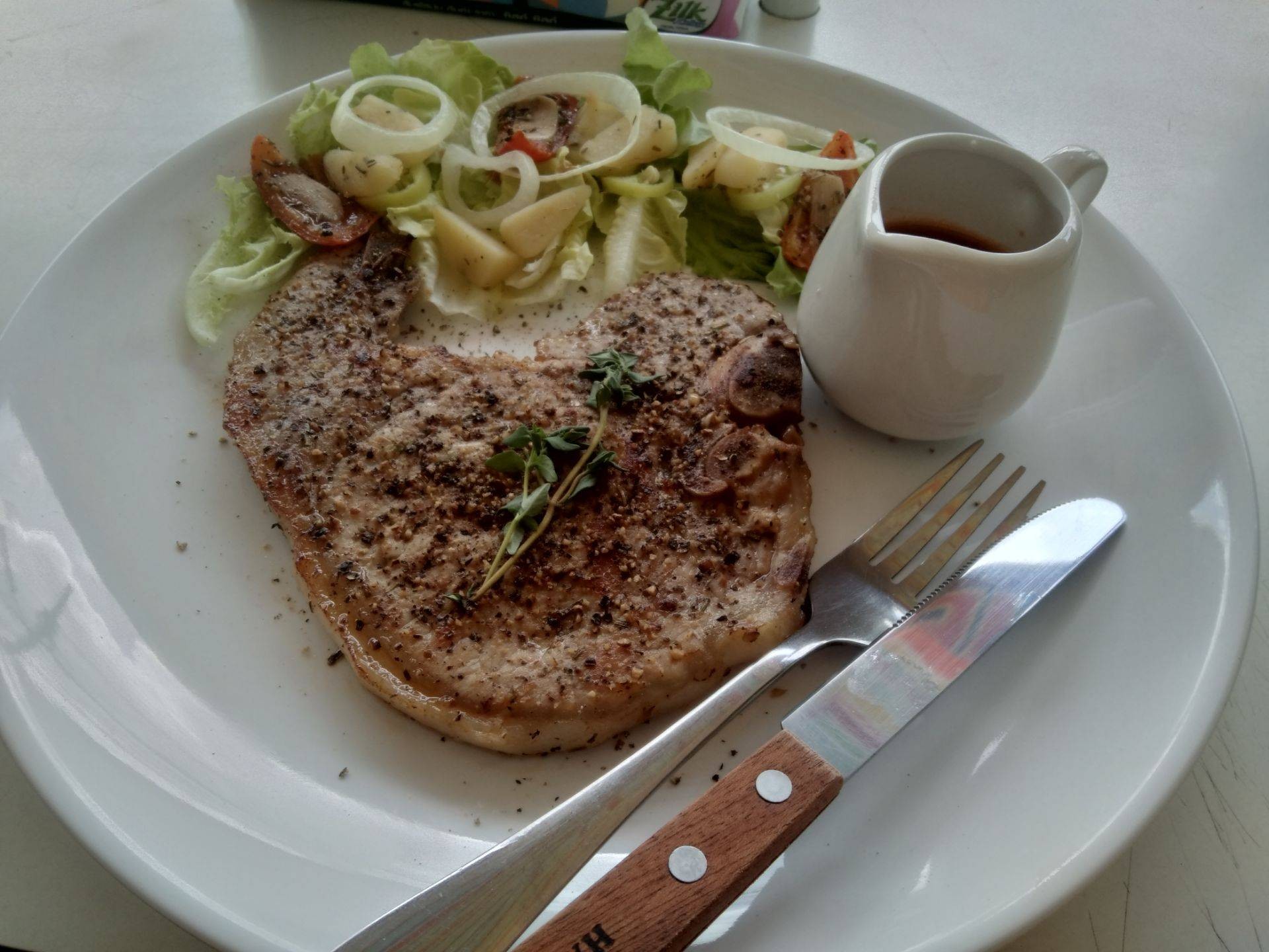 รีวิว Hero Steak - - ราคาสบายสไตล์เสต็ค ไสตส์ อิตาลี่