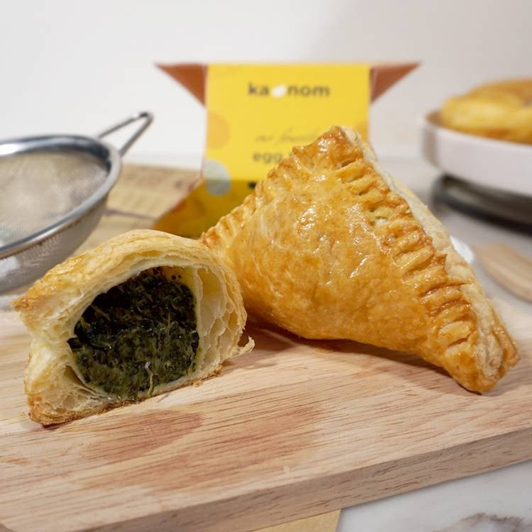 พายผักโขม ร้าน kanom (ขนม) สุขุมวิท 49