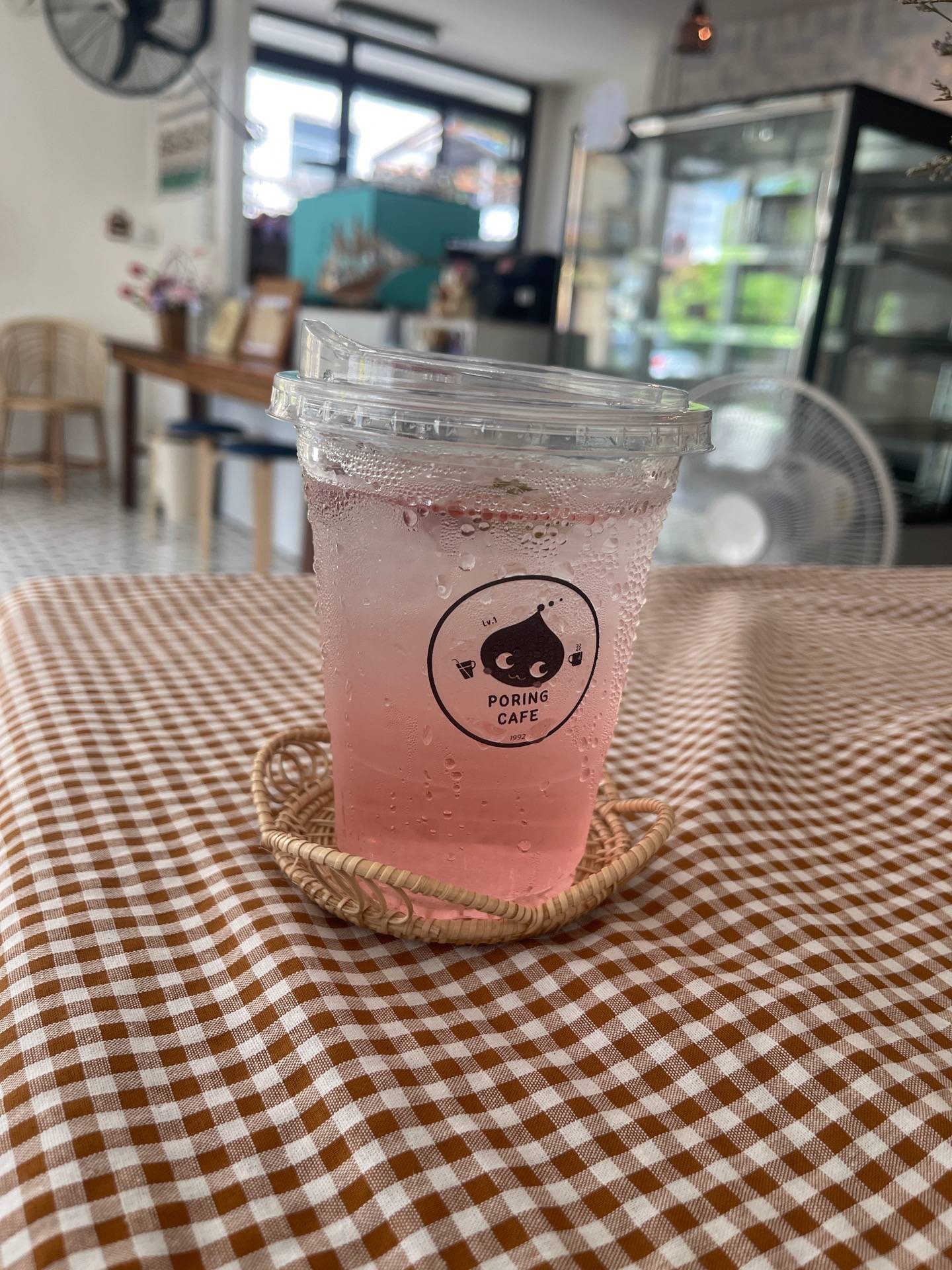 รีวิว Poring cafe ลำปาง - กาแฟหอมมากกก