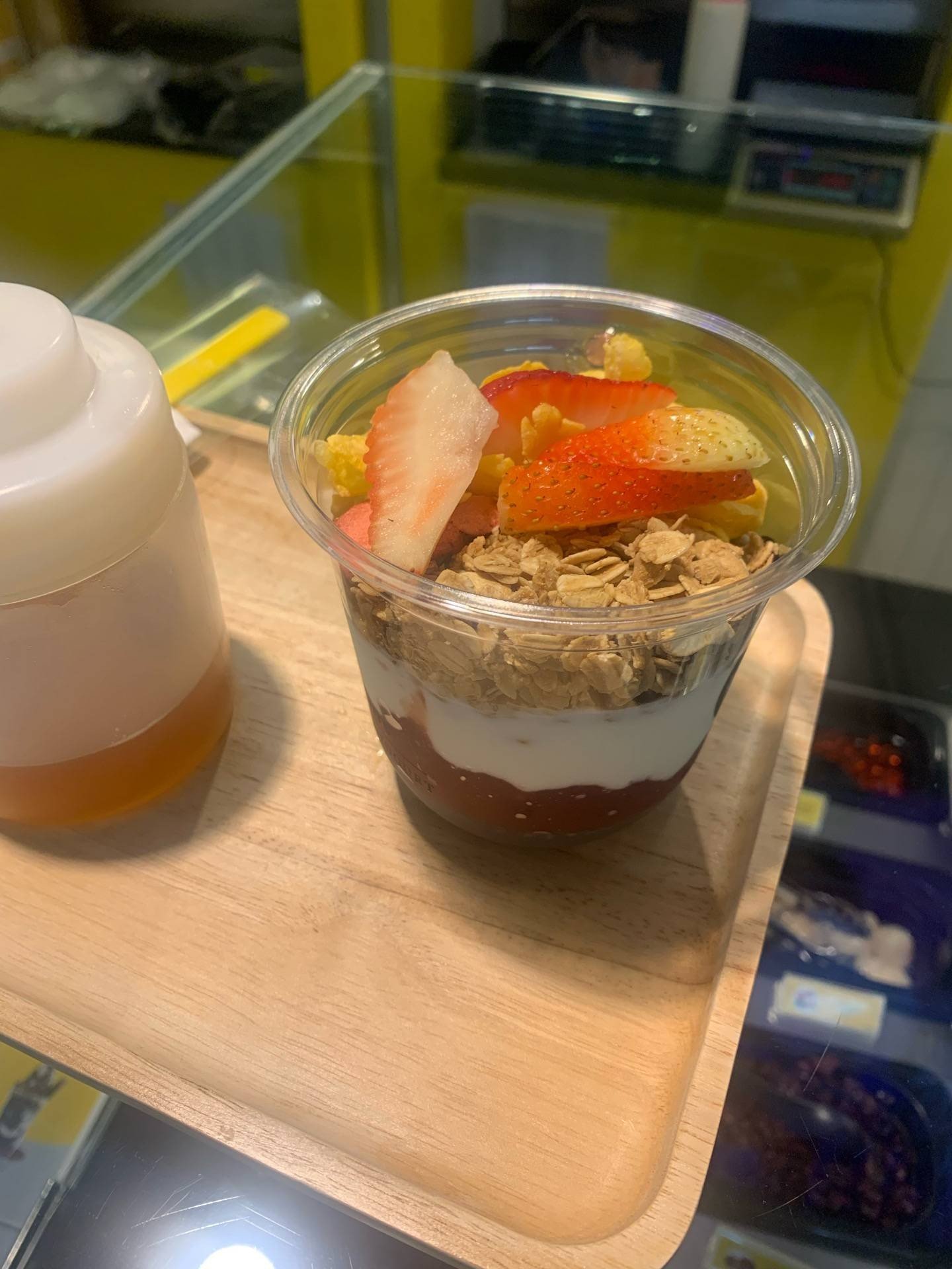 รีวิว Hello Yogurt โรงพยาบาลกรุงเทพ - ดีต่อสุขภาพ แต่คิดว่ารส ...