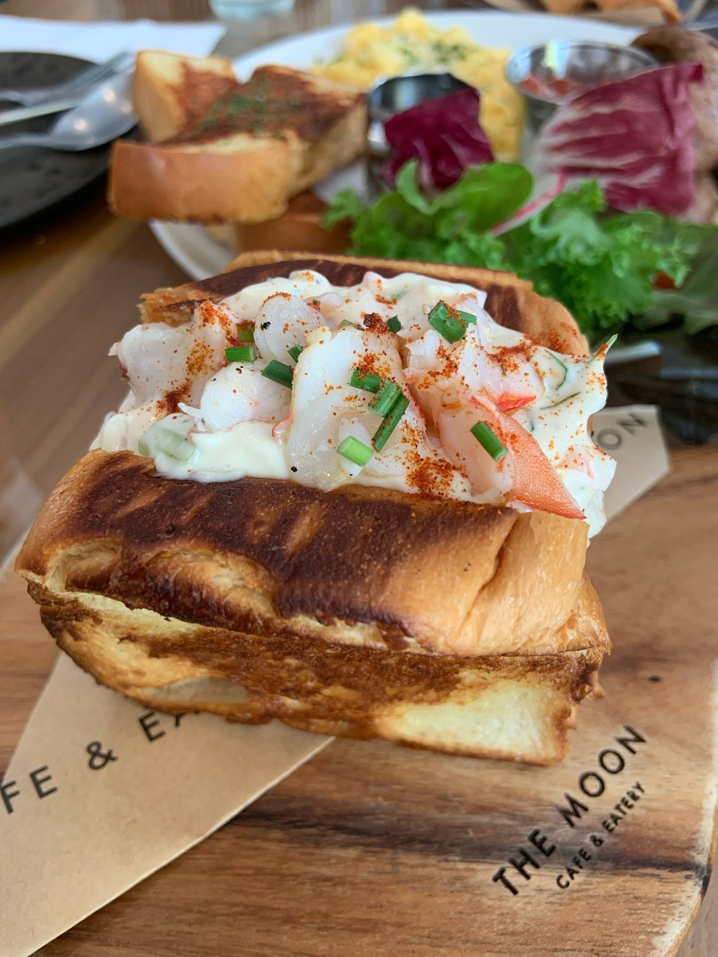 รีวิว MOON cafe & eatery - Brunch อาหารอร่อย และ ราคากำลังดี 😋