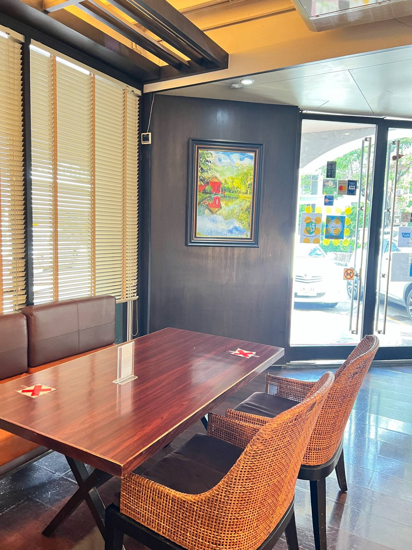 รูป Hot Shoppe