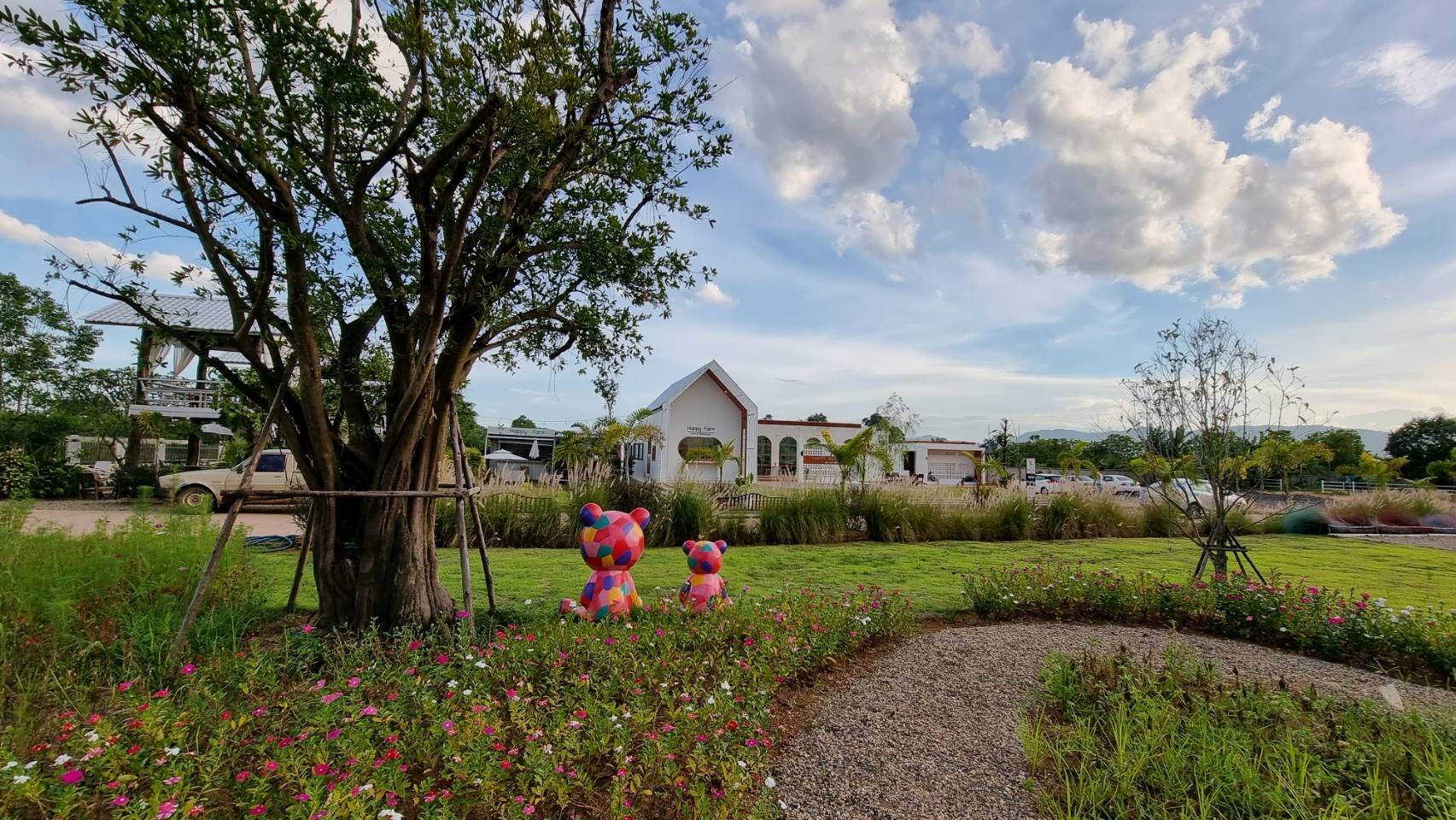 รีวิว Happy Farm เวียงป่าเป้า - อาหารบริการหลากหลายมาก ส้มตำเด็ดมาก ...