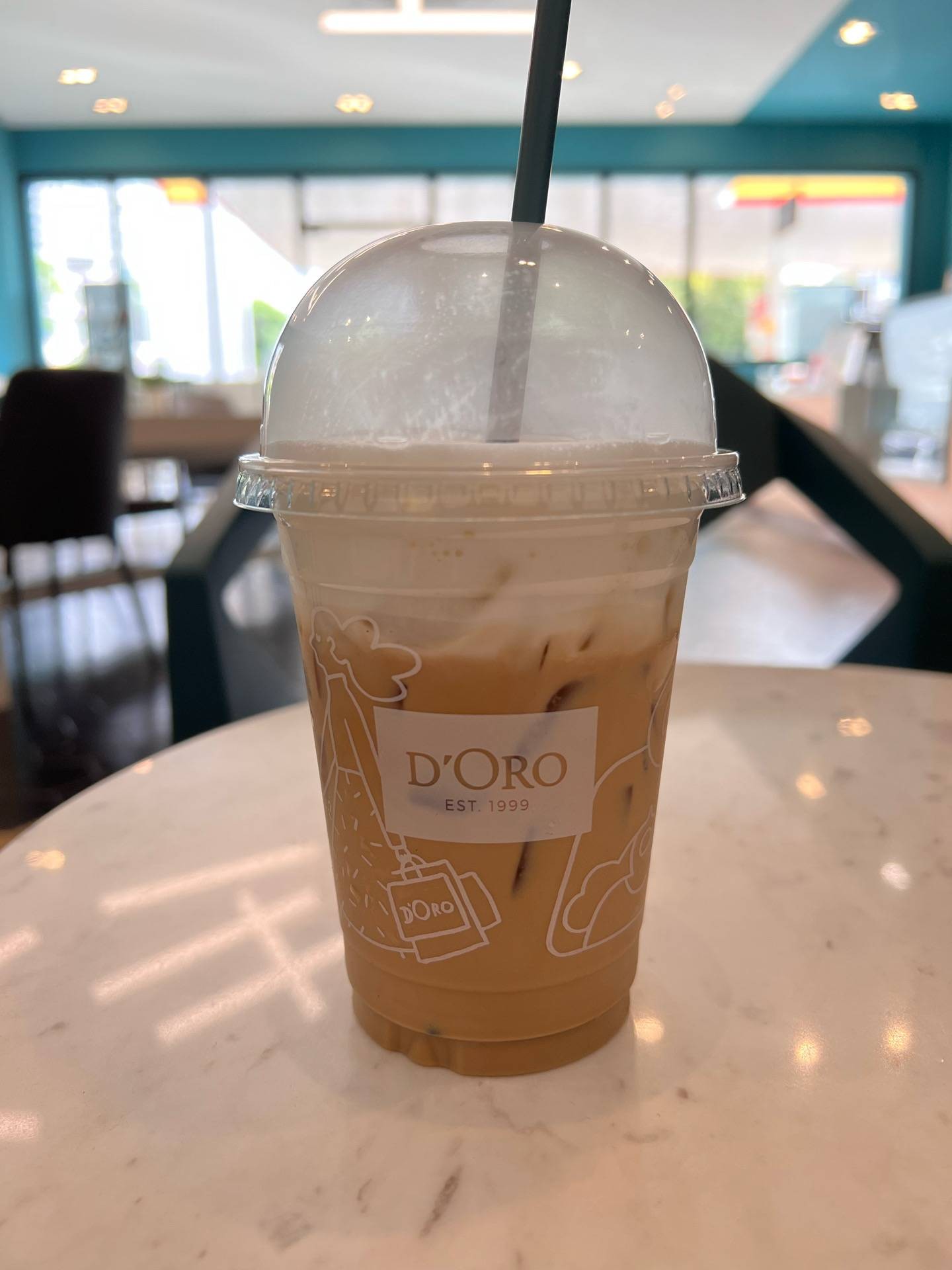รีวิว D’oro Coffee Shell เจริญนคร - สาขาในปั๊ม ที่นั่งกว้าง
