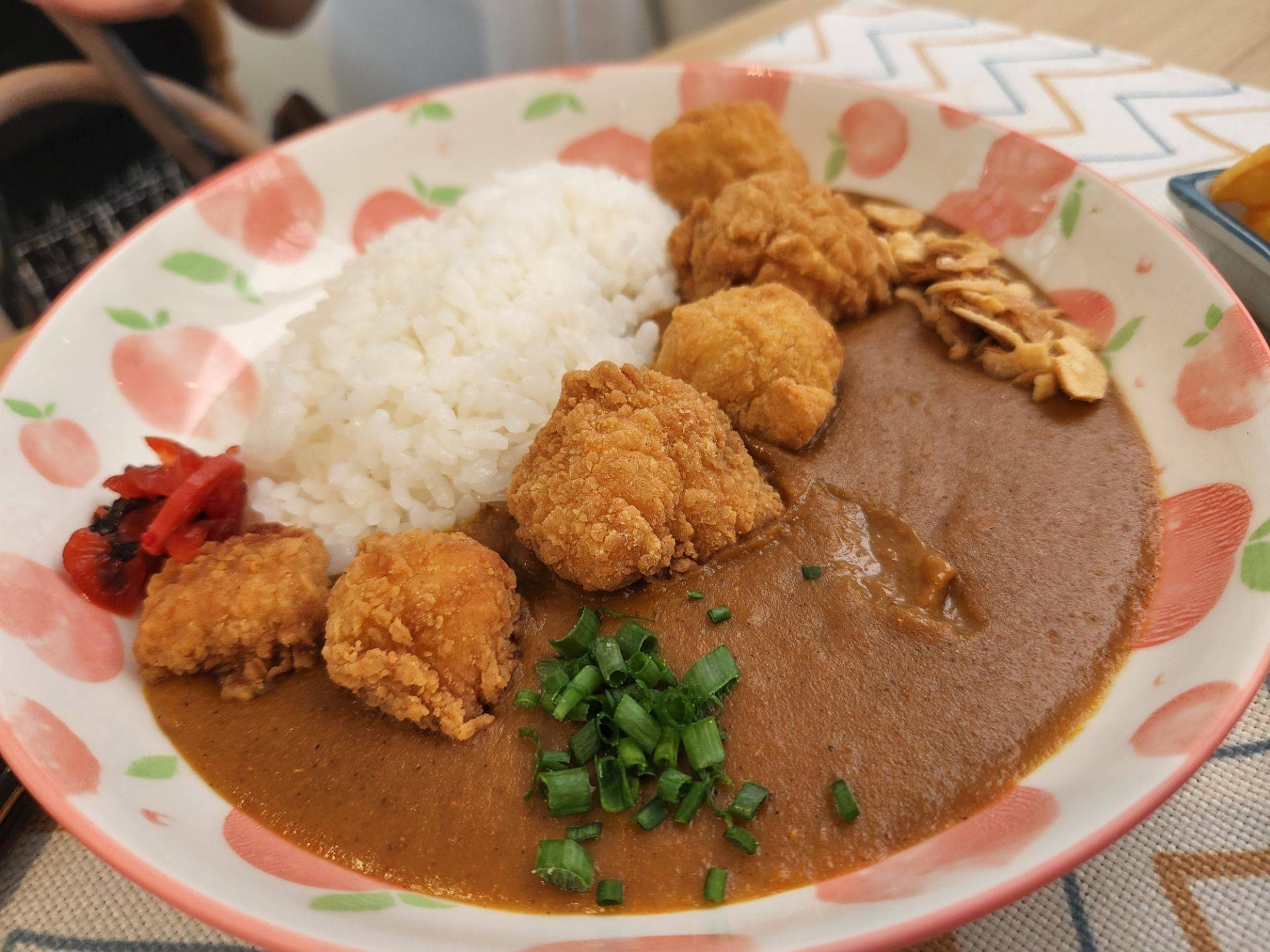รีวิว Curry BlahBlah by Suksiam บางแสน - แกงกะหรี่ข้น อร่อย ร้านสวย