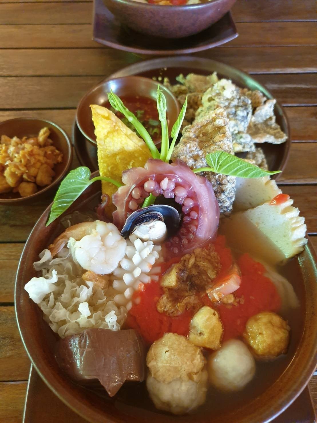 รีวิว YONG THEU FU เย็นตาโฟ ย้อง แท้ว ฟู้ - เย็นตาโฟเครื่องแน่นๆ