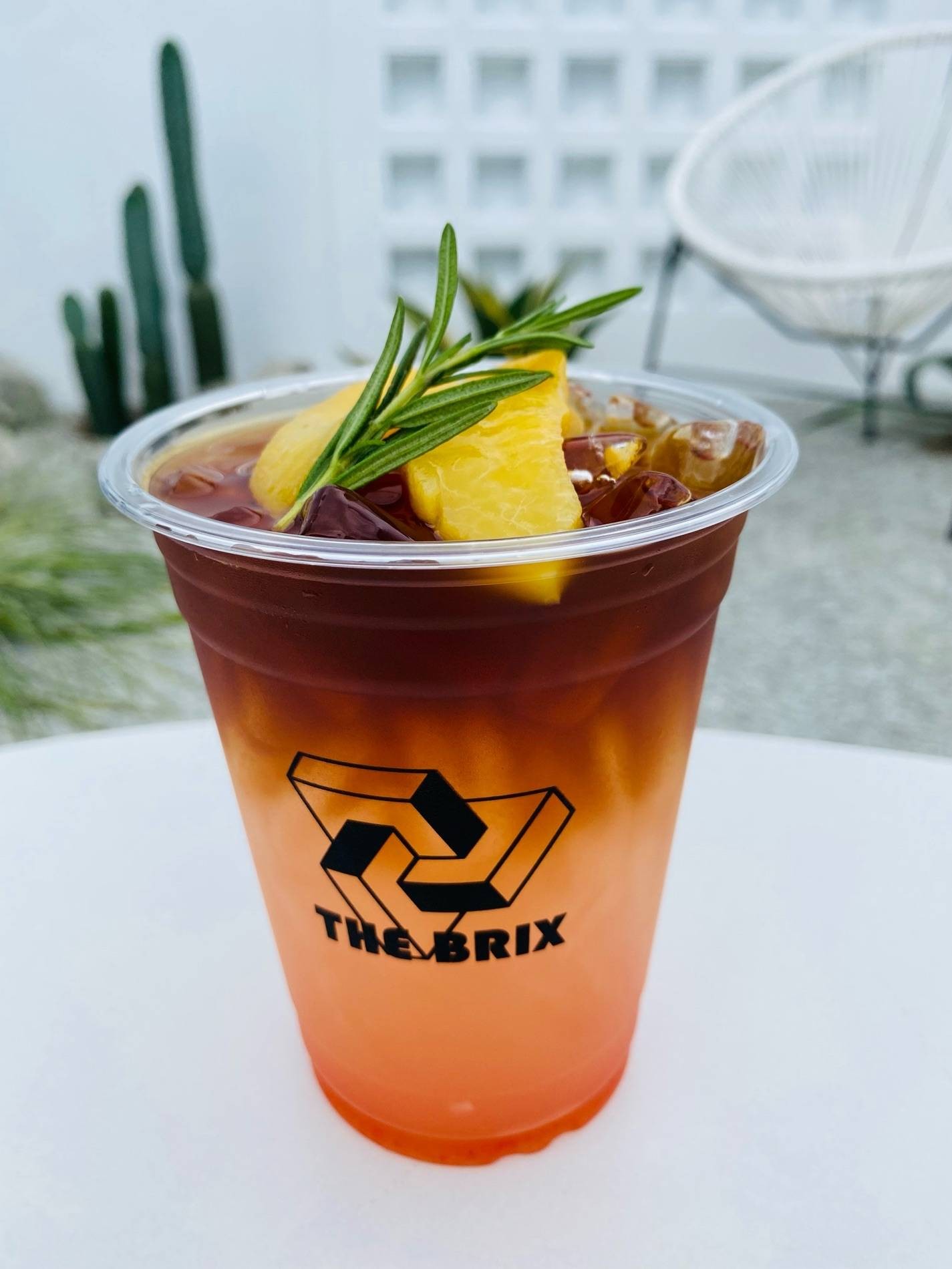 อเมริกาโน่พีช • image ร้าน THE BRIX cafe and memories