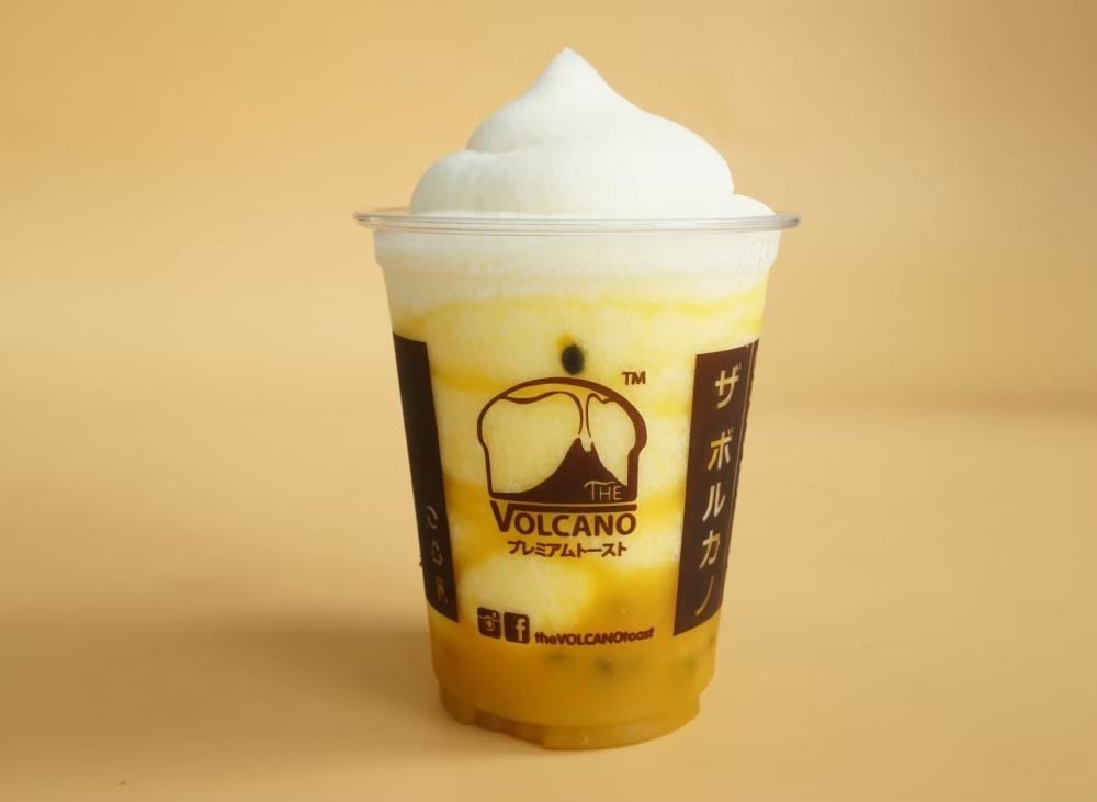 Yogurt Slurpee - Mango & Passion Fruit Sauce • image ร้าน The Volcano ...