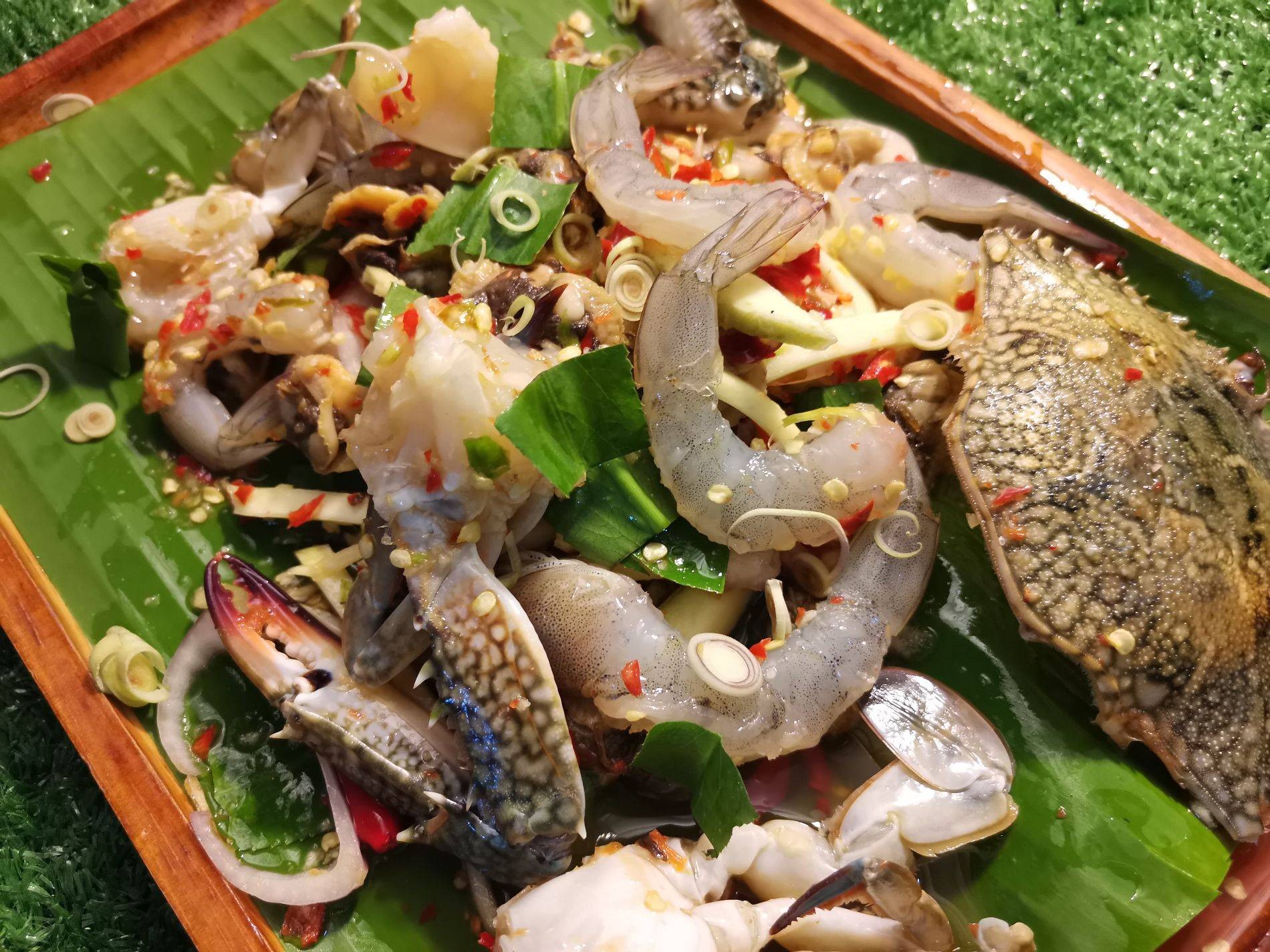 รีวิว ยำสองพี่น้อง แฟรงค์ & เฟีร์ส 1 - มาค่ะไม่รู้ จะทาน อะไร ดี มาทาง ...