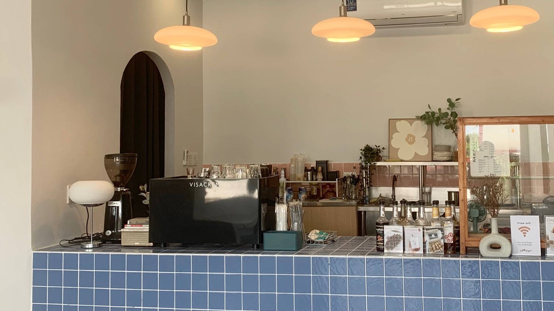 ร้าน Blue Square Cafe’ ห้วยโป่ง | รีวิวร้านอาหาร - Wongnai