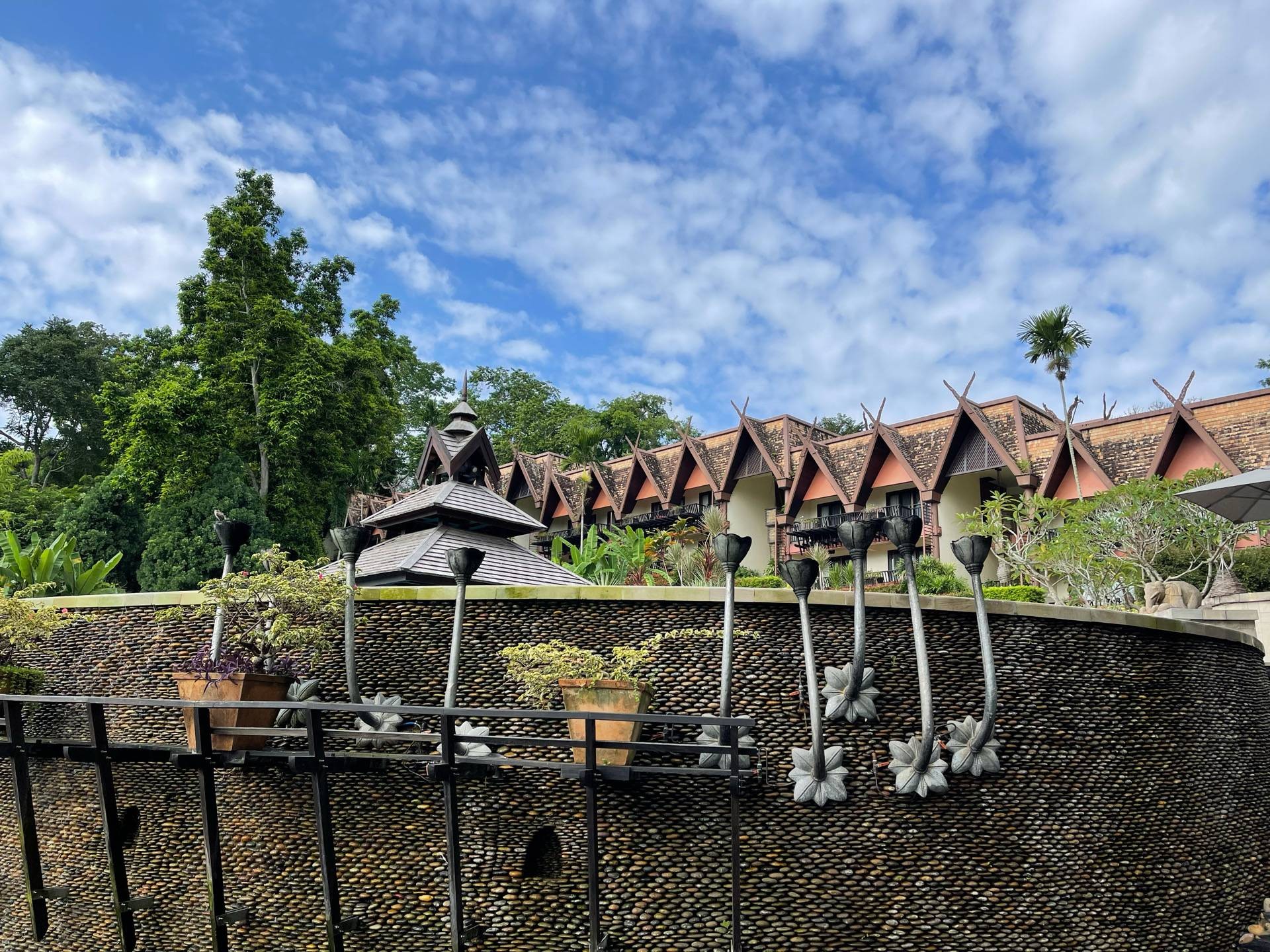 รูป อนันตราสามเหลี่ยมทองคำแคมป์ช้างแอนด์รีสอร์ท