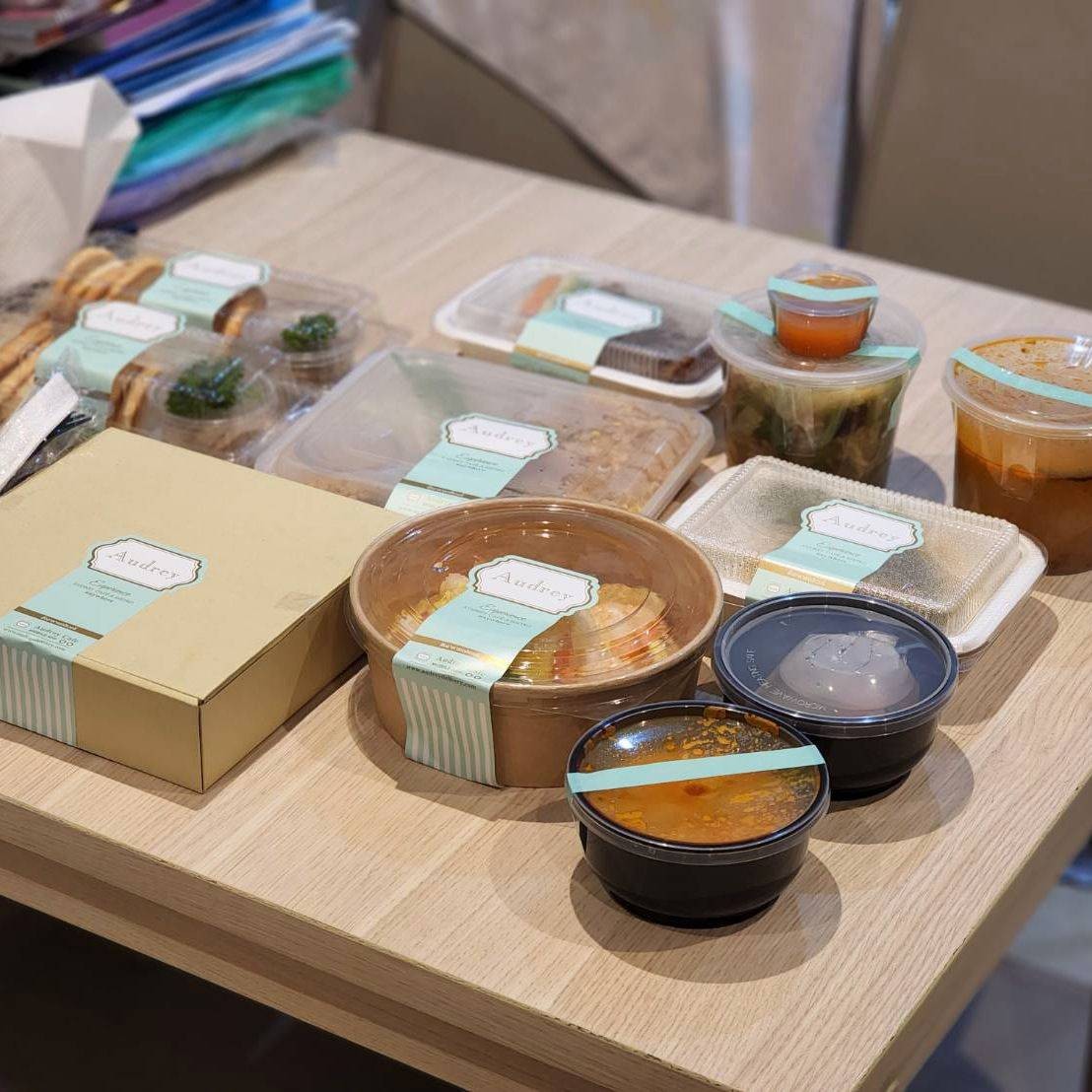 รีวิว Audrey Cafe Glamour Central Embassy - สั่งมากินที่คอนโด กับโปร 9 ...