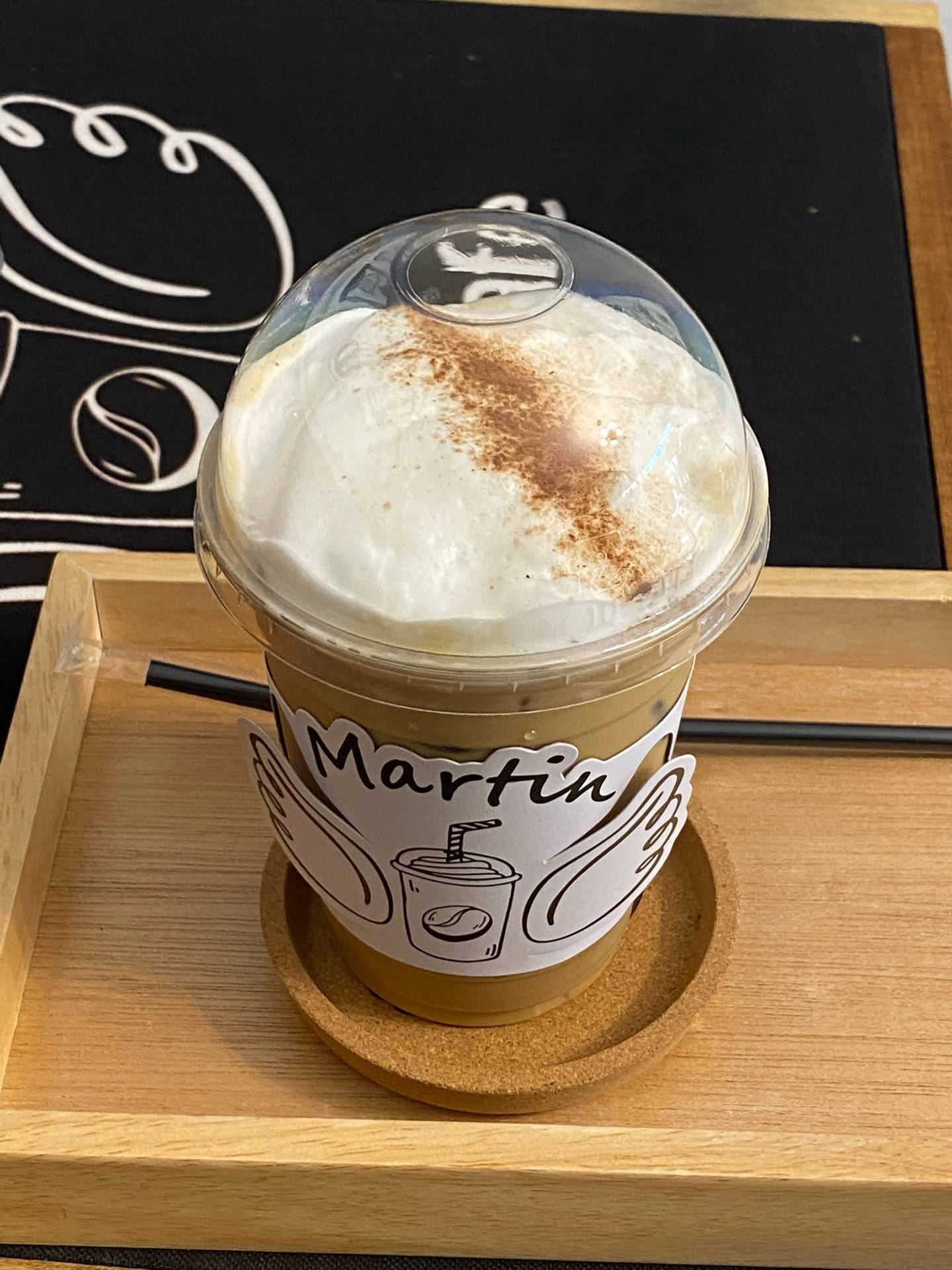 รีวิว Martin cafe สาขา วีซีโอร่มเกล้า Romklao - นั่งทำงานได้ ไม่พลุกพล่าน