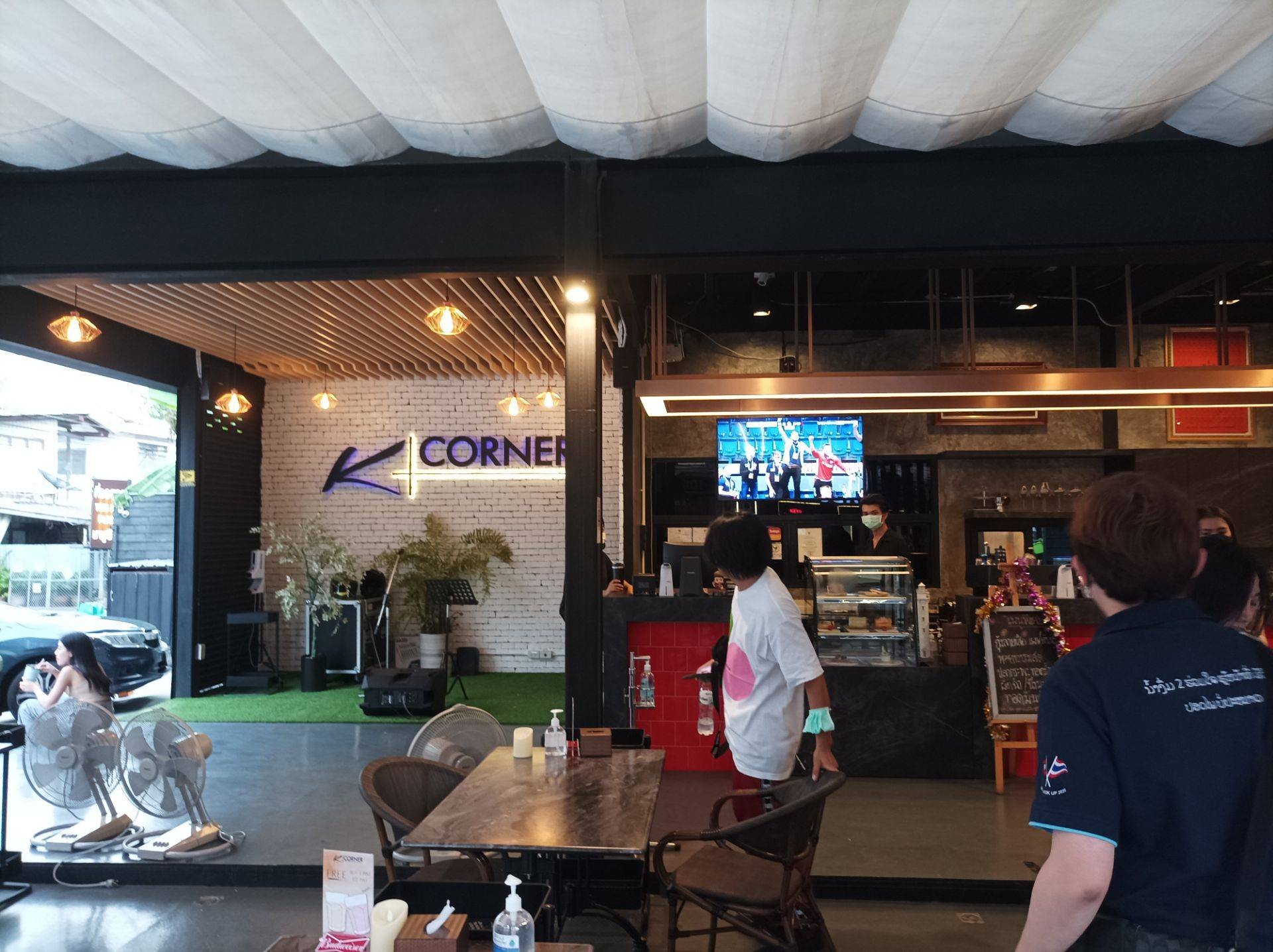 รีวิว K Corner - ร้านข้าวแถว MRT สุทธิสาร