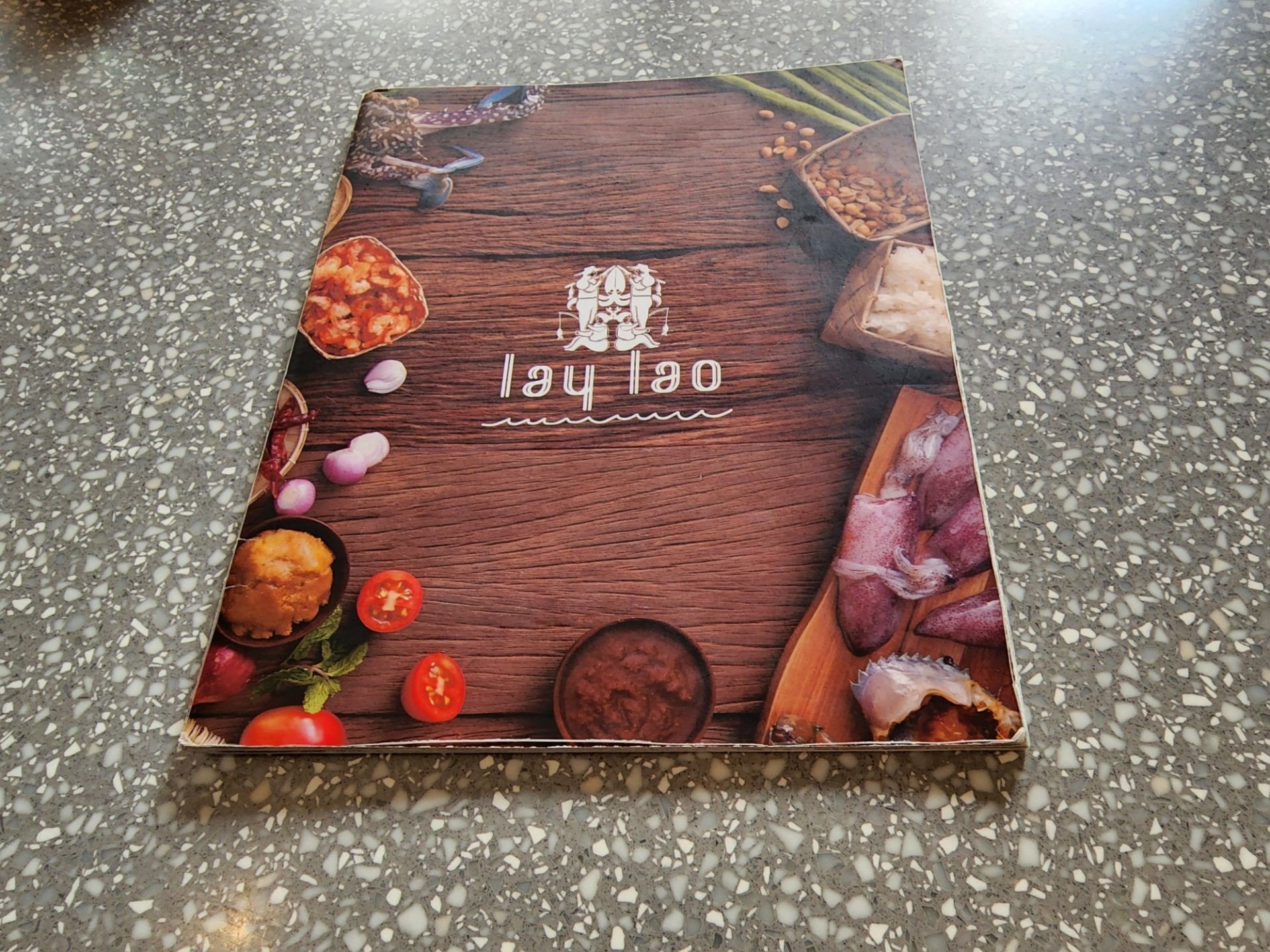 รูป Lay Lao - Ari เล ลาว อารีย์