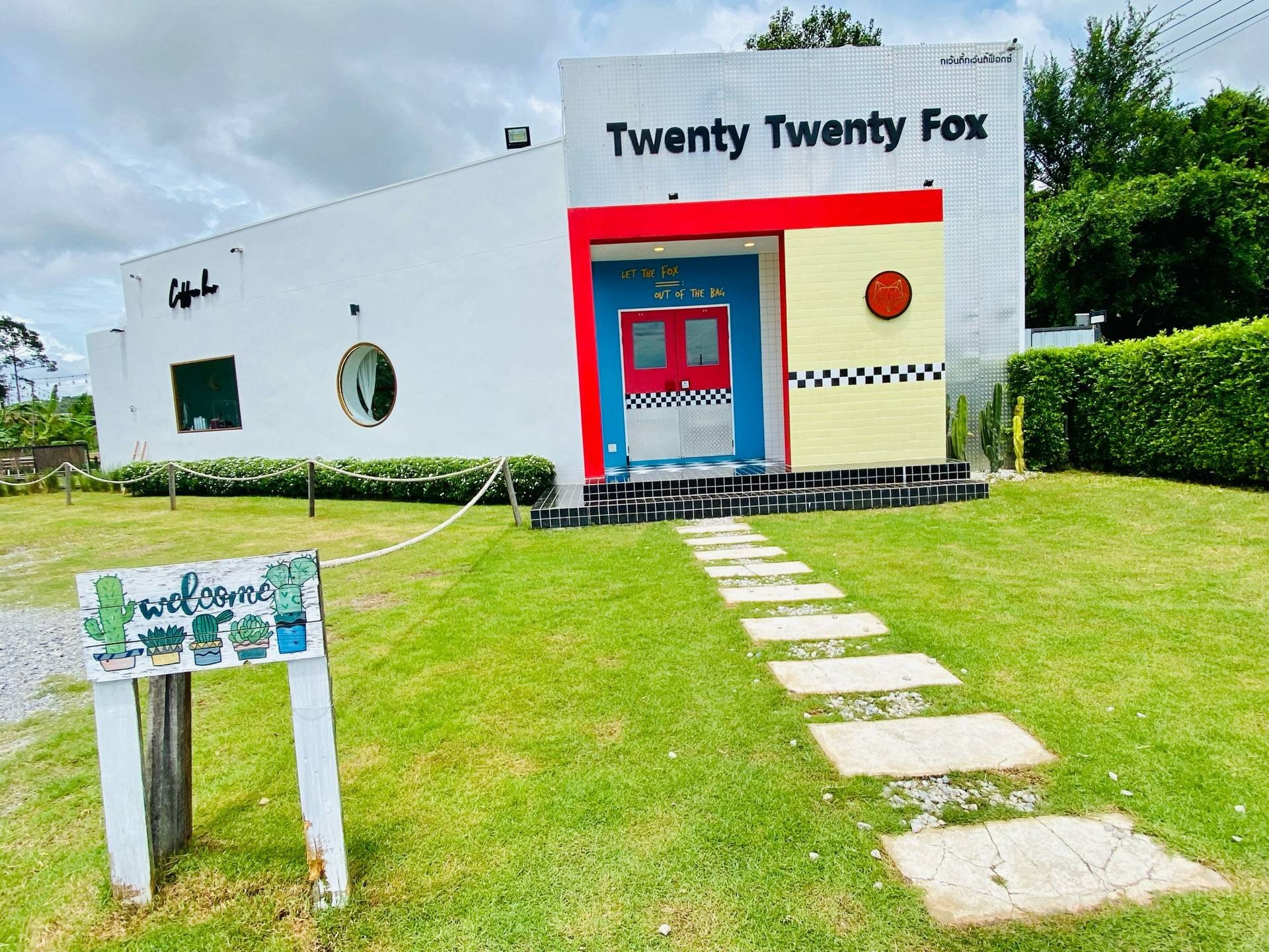 รีวิว Twenty Twenty Fox Twenty Twety Fox - คาเฟ่น่ารักๆแถวบางเสร่ จัด ...