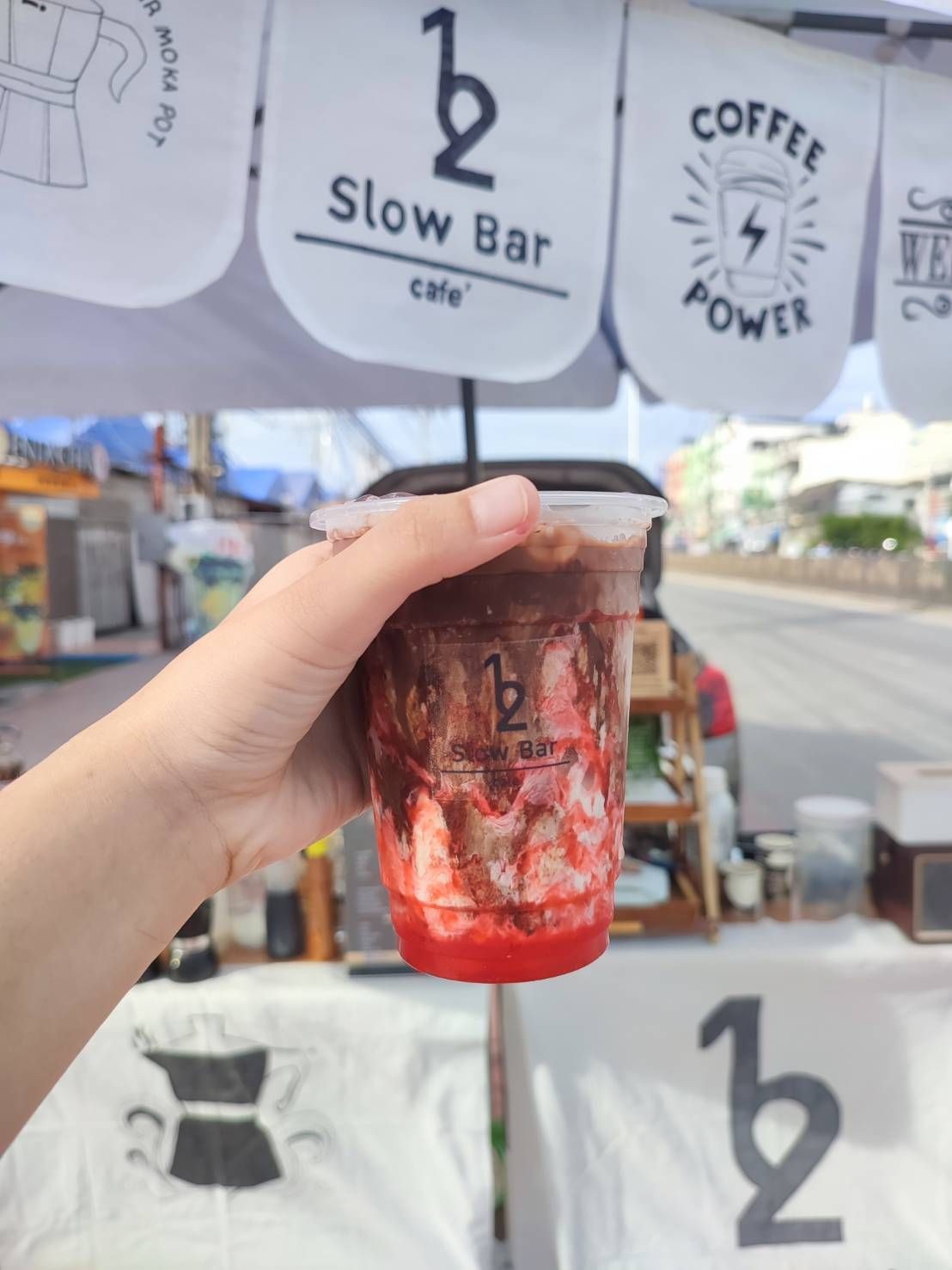 รูป 102 Slow Bar Cafe ศาสตร์ของกาแฟสด