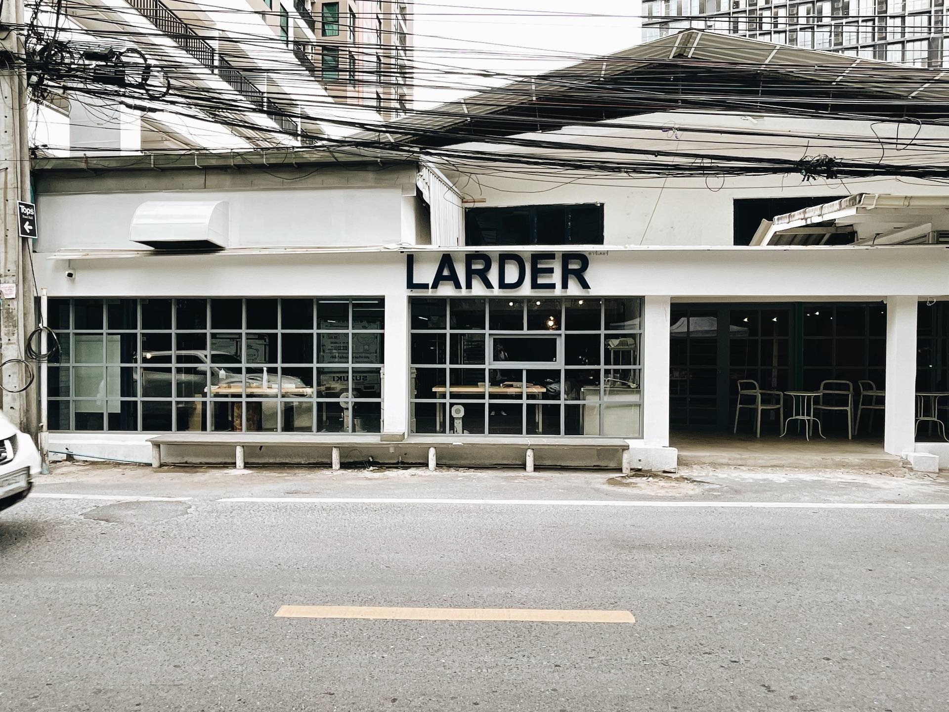 รีวิว LARDER BKK Sukhumvit 39 - LARDER ร้านเบเกอรีและชากูเตอครีสไตล์โปแลนด์