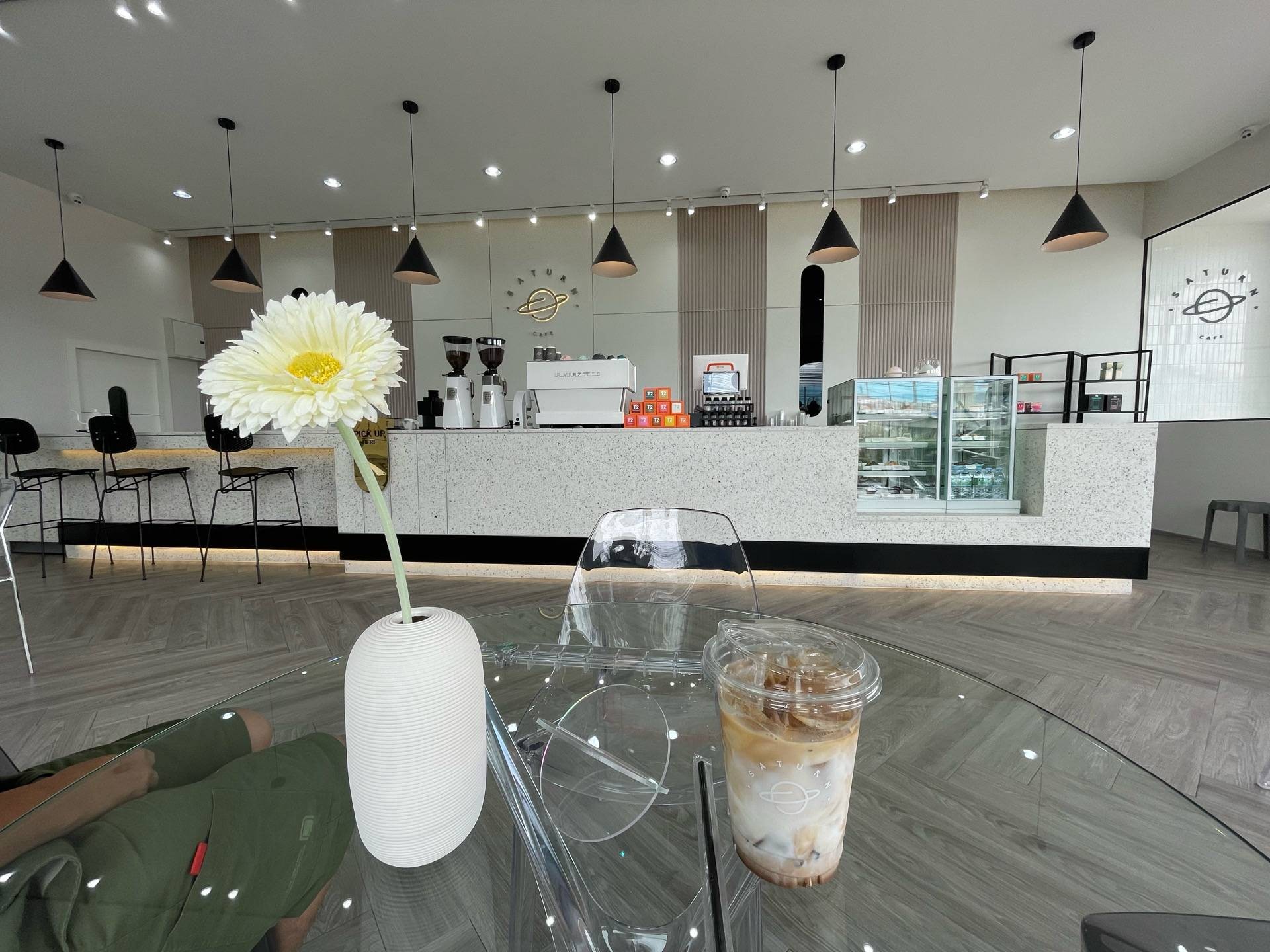 รีวิว SATURN CAFE เลียบทางด่วนกาญจนา-ทุ่งครุ - ดูเมนู แล้ว เลือก Ice ...