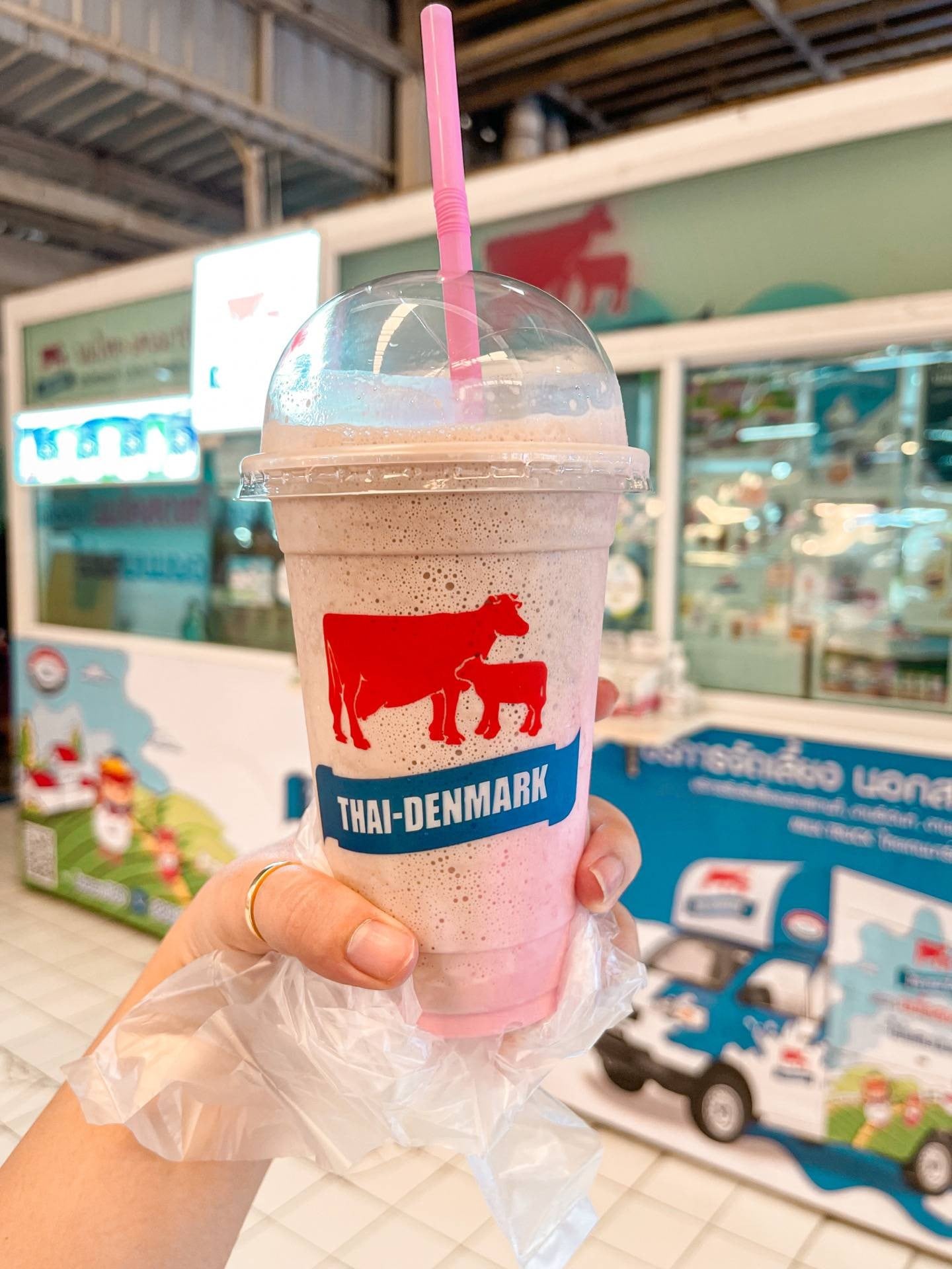 รีวิว Thai Denmark Thai-Denmark - 📍 Thai Denmark Milk Shop สาขาตลาดอ.ต. ...