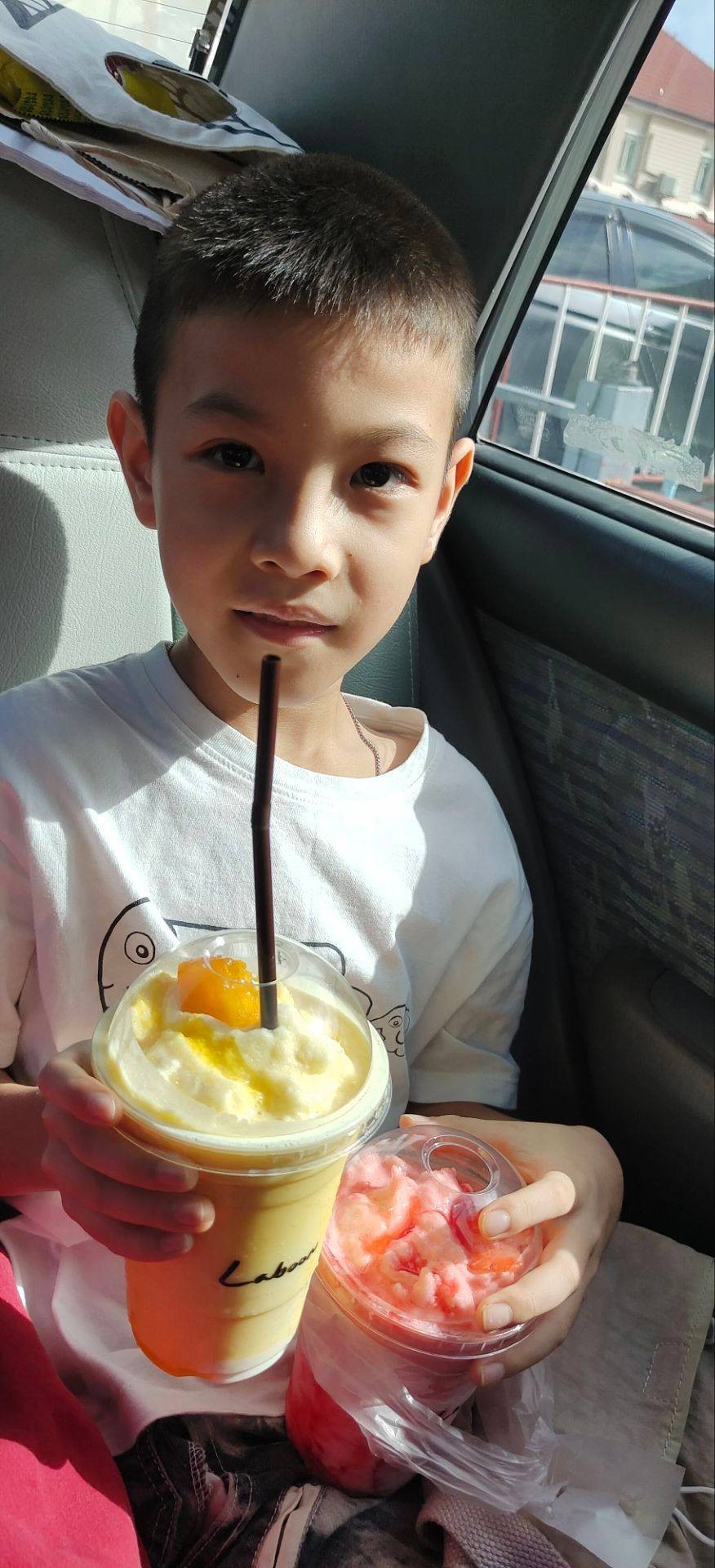 รีวิว Laboon Coffee and Bubble Tea - ต้องมาลองชิม