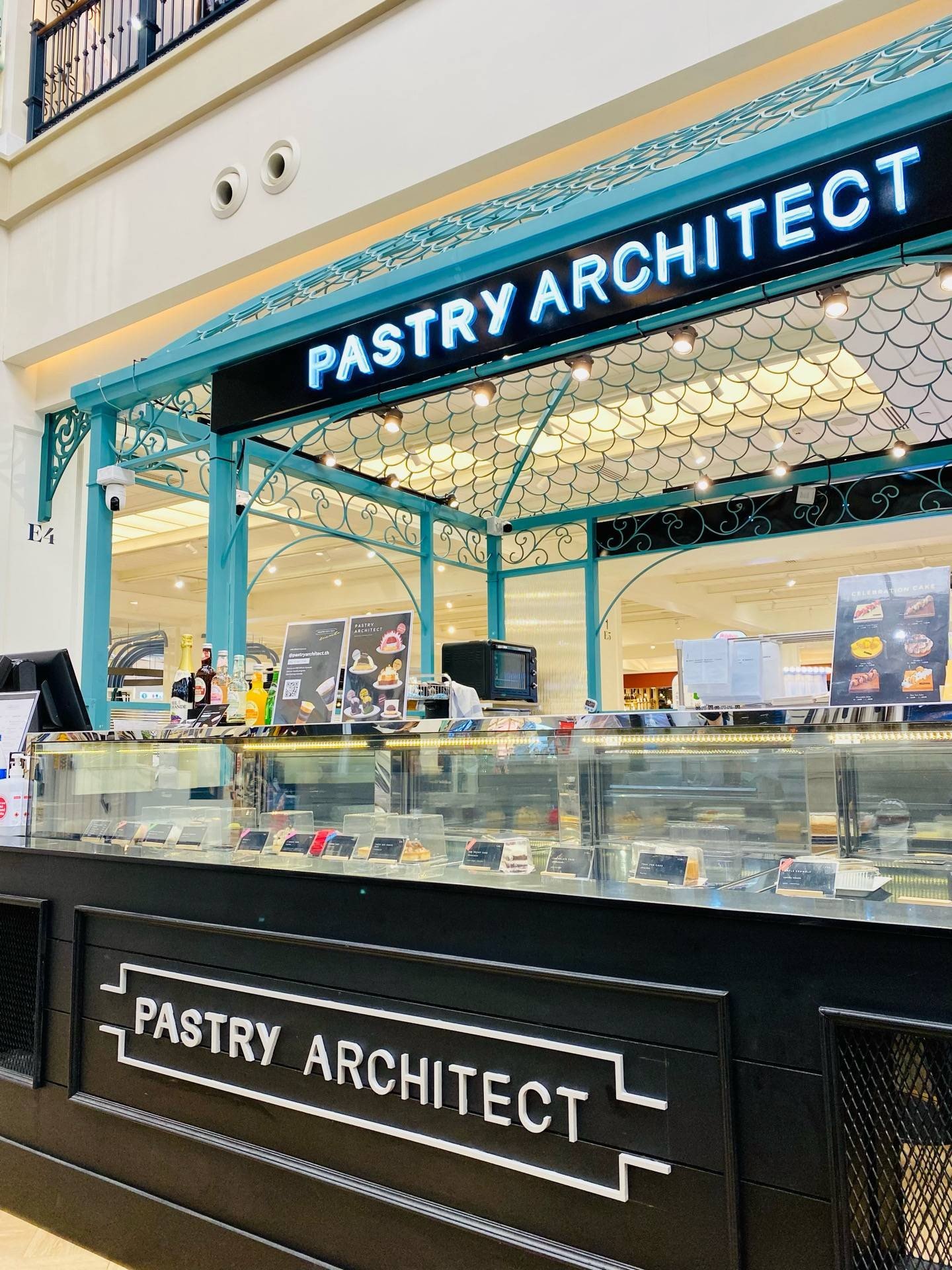 รีวิว PASTRY ARCHITECT Fashion Island - ร้านกาแฟกลางลานห้าง สั่งกาแฟดื่มแบบง่ายๆ นั่งพักนั่งคุยไรงี้