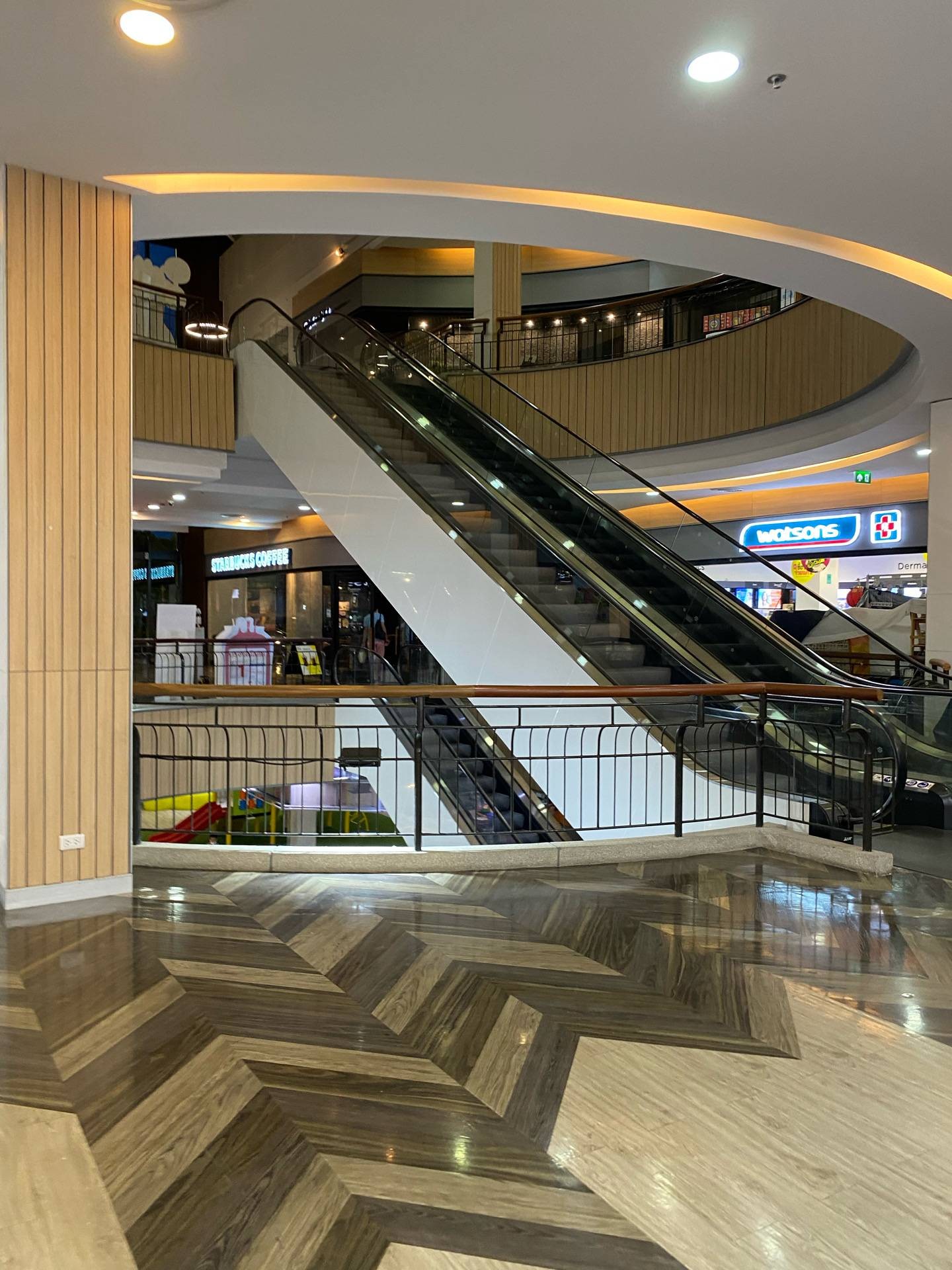 รูป Tree On 3