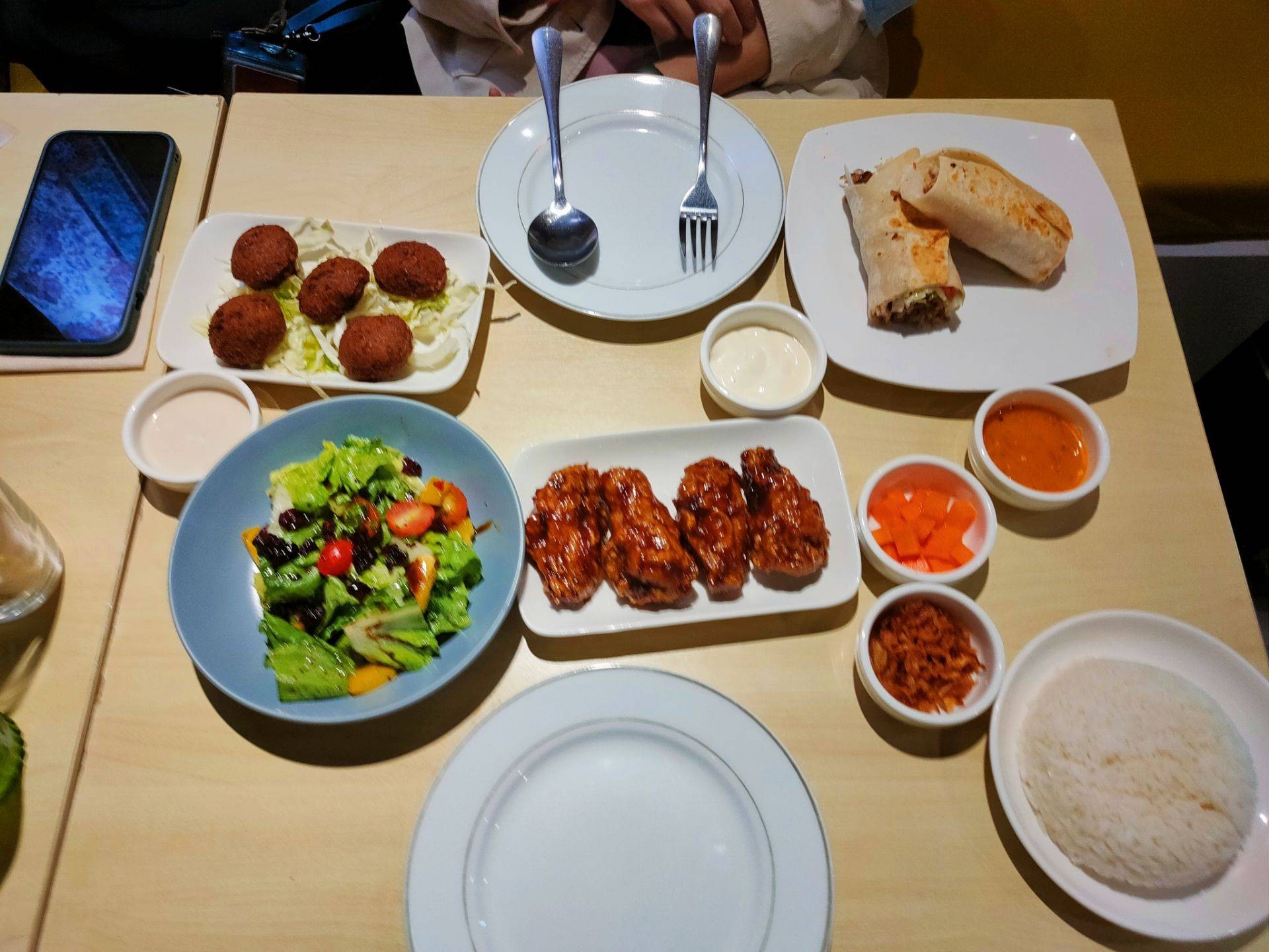 รีวิว GiGi Fried Chicken (กีกี้ ฟรายด์ ชิกเก้น) สีลม - ได่ทอดตุรกี ...