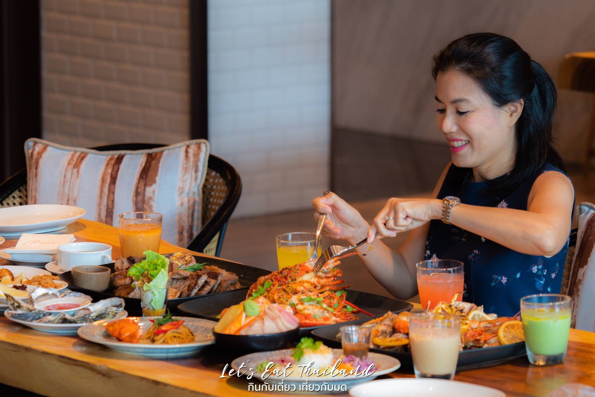 รูป Praya Kitchen Bangkok Marriott Hotel สุรวงศ์
