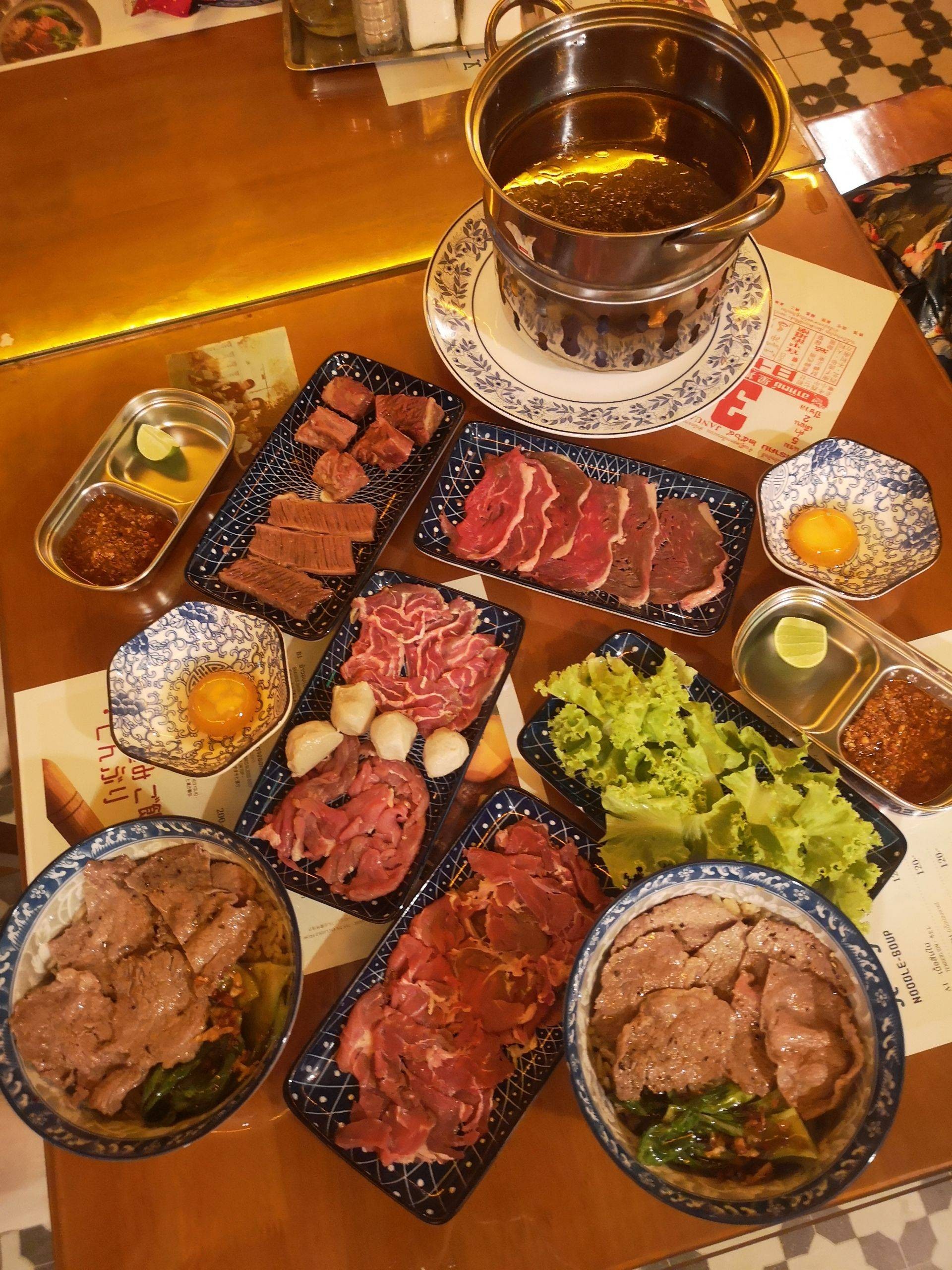 รีวิว 26braisedbeef Yih Sahp Luhk เอ็มควาเทียร์ ฟู้ดโซน ชั้น B - จัด ...