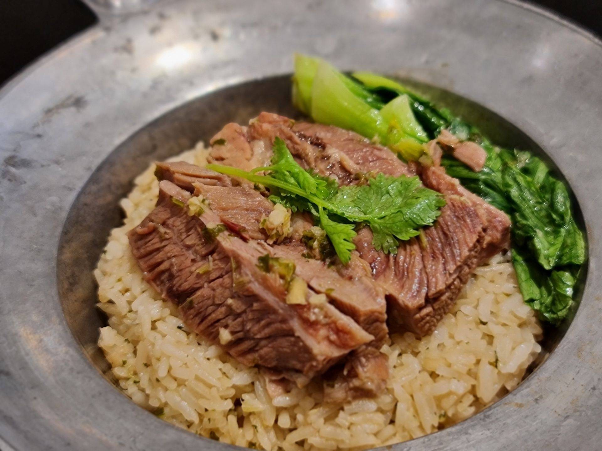 รีวิว 26braisedbeef Yih Sahp Luhk ลานเซนทรัลเวิลด์ - ข้าวหน้าเนื้อ ...