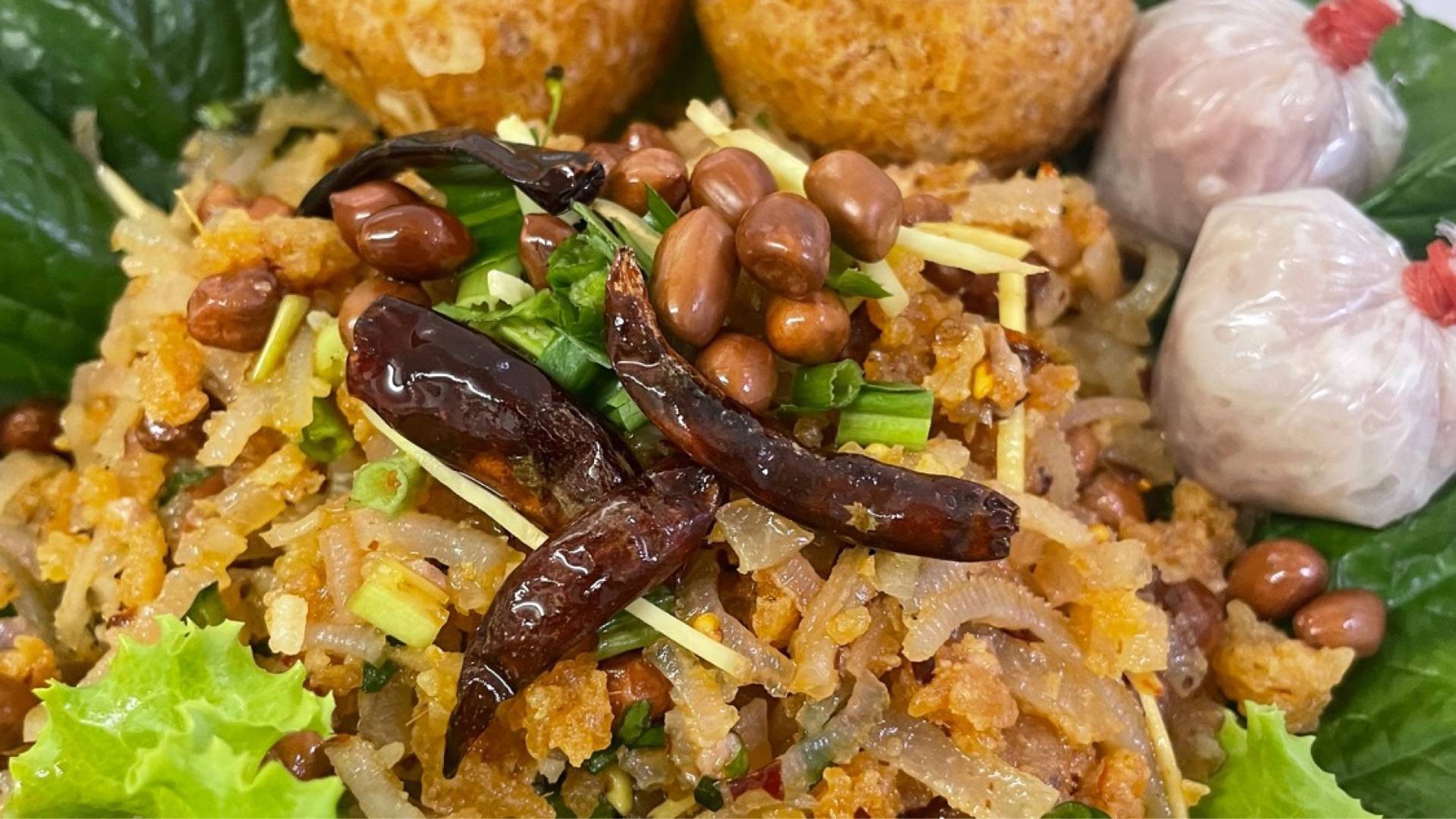 ยำแหนมข้าวทอดส้มจี๊ด สาขาหน้าเซเว่นอินทามระ25 - สั่งอาหารเดลิเวอรี ...