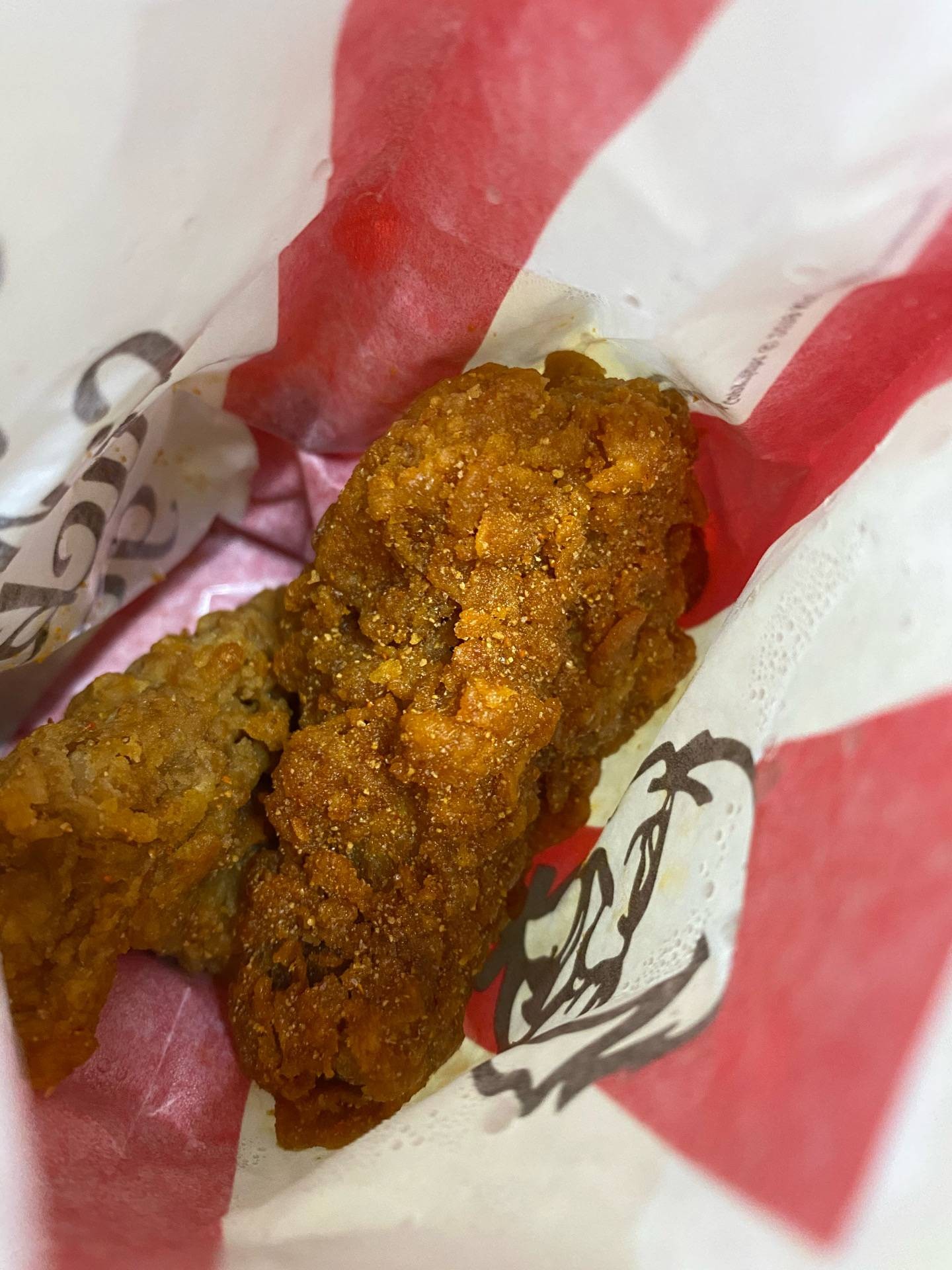 WING ZAB • ไก่วิงซ์แซ่บ ร้าน KFC สีลม ตึกยูไนเตท เซนเตอร์