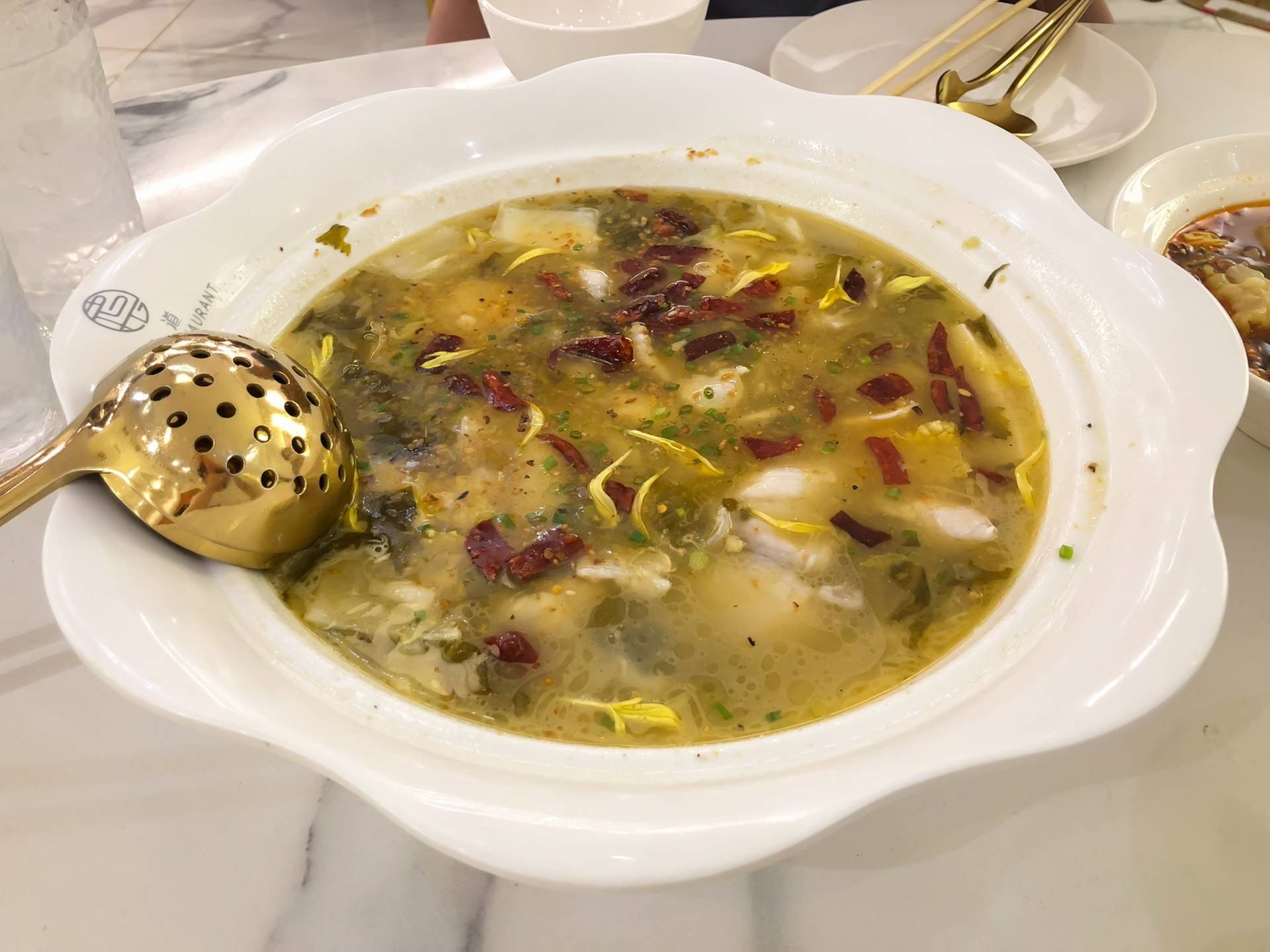 รีวิว LT Fish Restaurant CentralwOrld - ร้านอาหารจีนรสชาติอร่อยถูกปาก ...