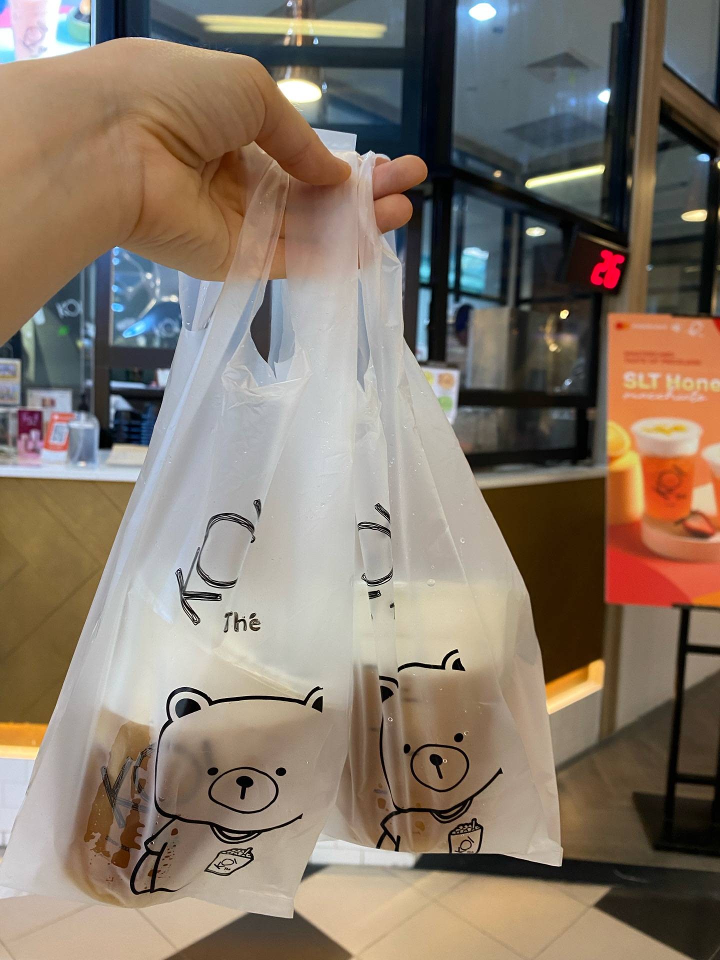 Black Tea Macchiato ร้าน KOI Thé Siam Square One