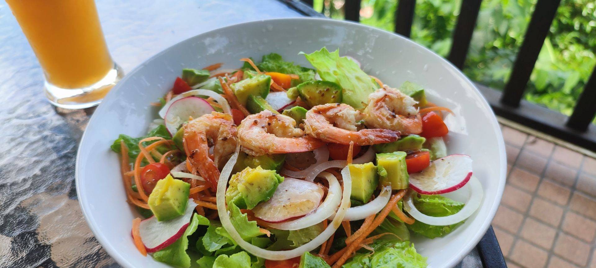 รีวิว On The Hill Karon Restaurant & Café - อาหารอร่อยบรรยากาศดีมาก