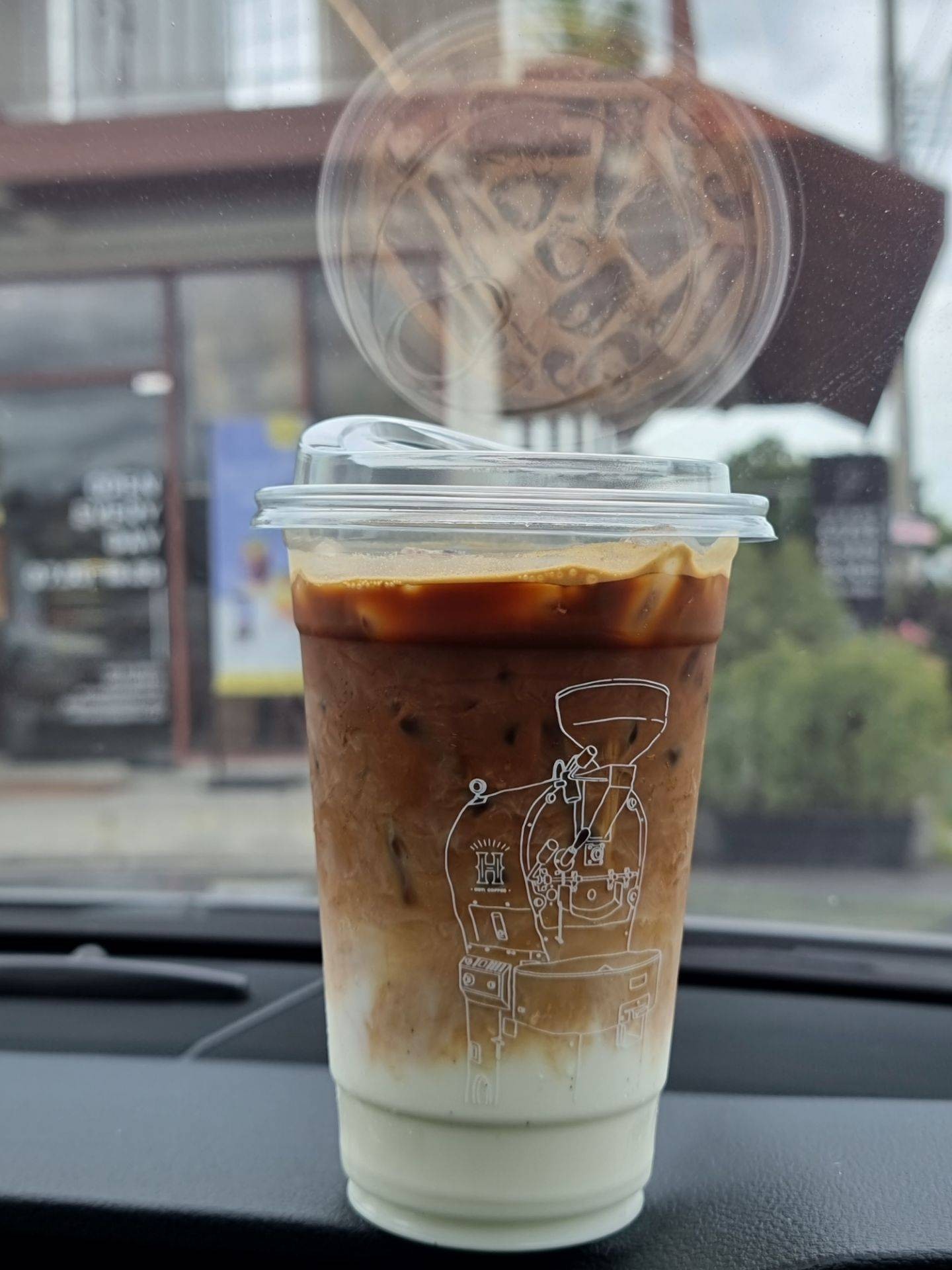 รีวิว Hey Coffee ตลาดต้นไม้ ตลาดต้นไม้หัวมุม - กาแฟดี แต่ราคาแรงไปหน่อย