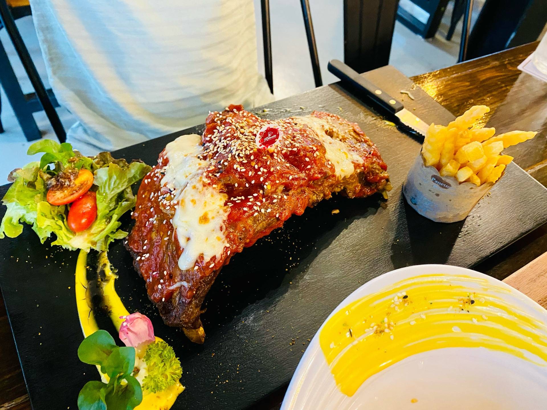 ซี่โครงหมู อบซอสบาร์บีคิว ร้าน Kritsada Steak House - Wongnai