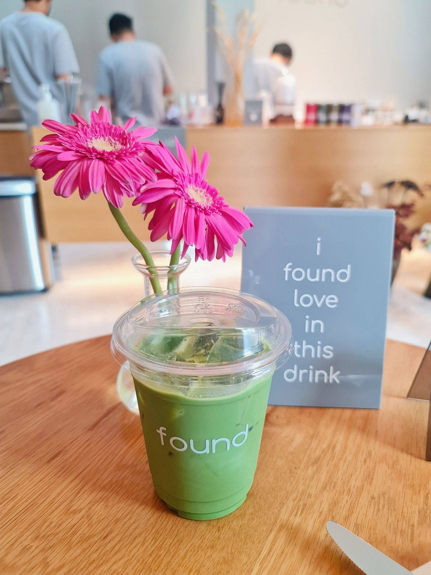 รูป found cafe นวลจันทร์