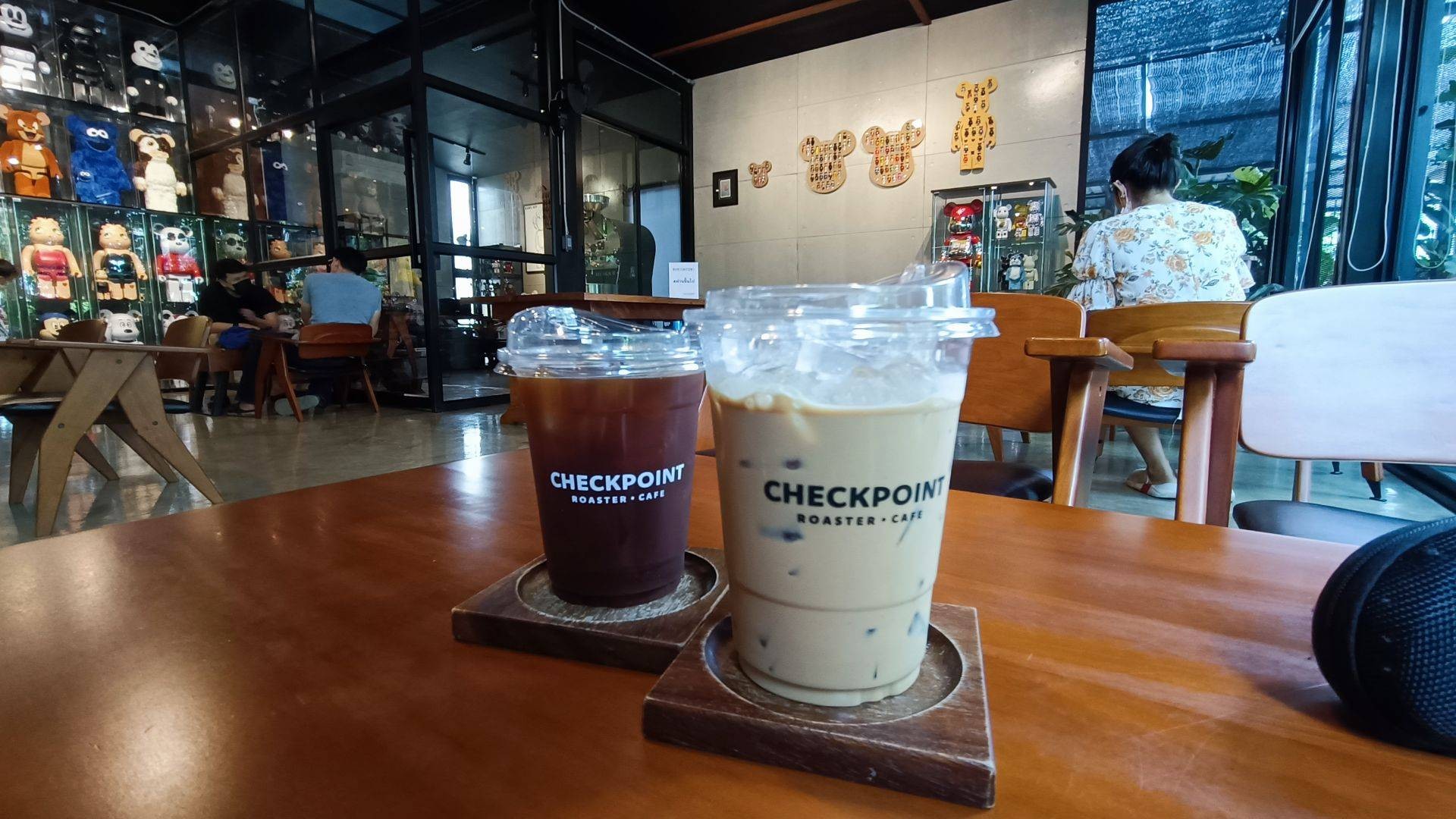 รีวิว CheckPoint Roaster&Cafe CheckPoint Roaster&Cafe - บรรยกาศร้าน ...