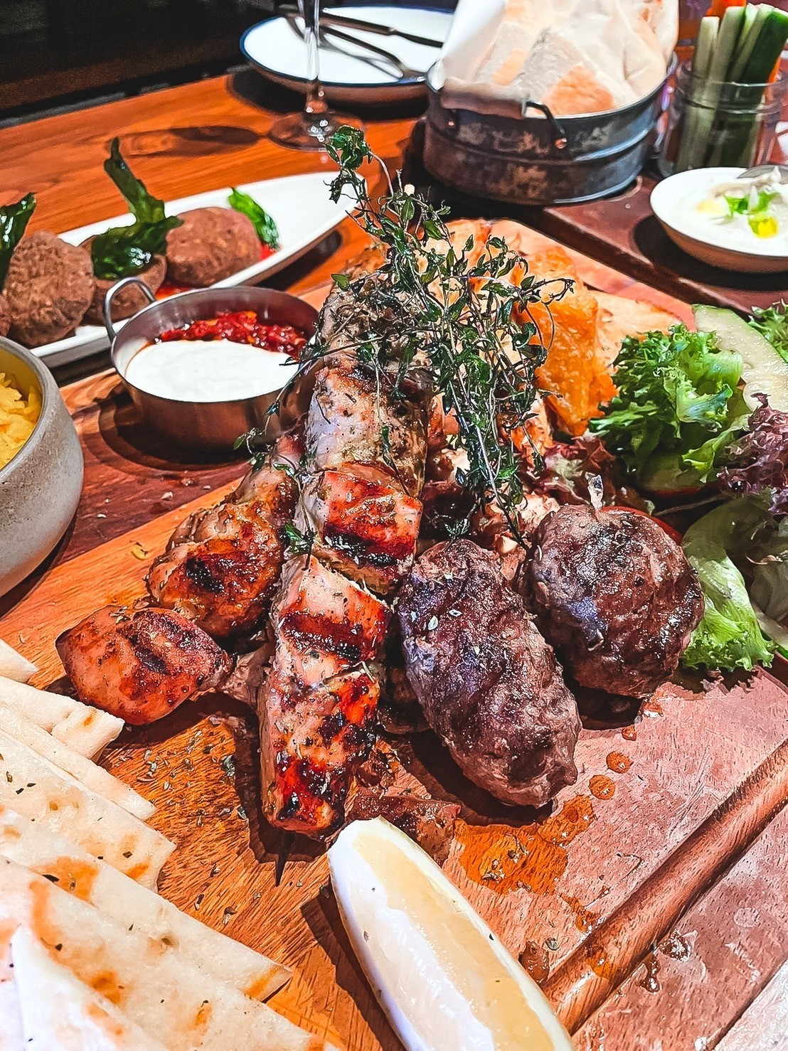 ดีลส่วนลดพิเศษร้าน Aesop's Bangkok Celebrate with this Greek Feast! All ...