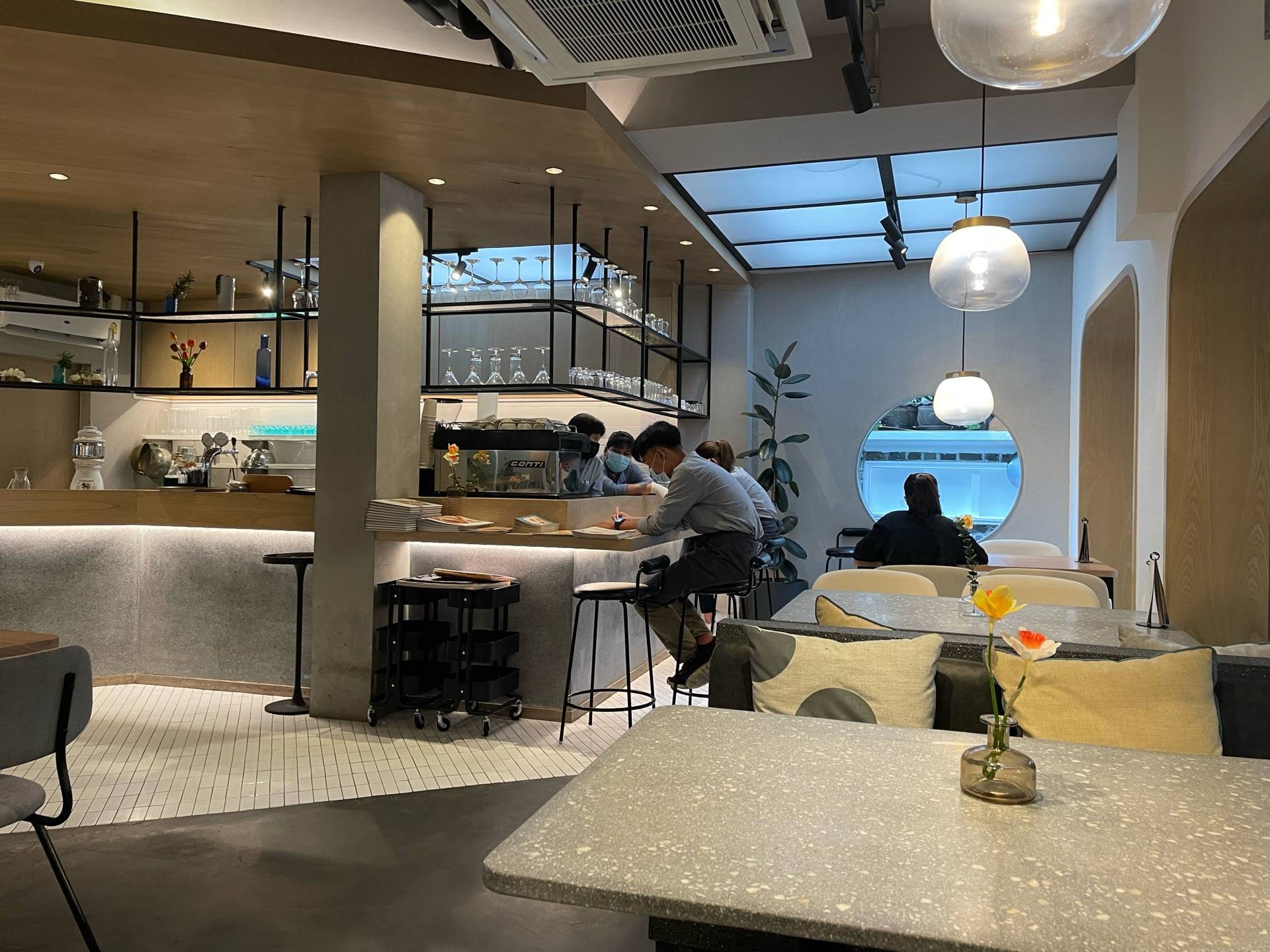 รูป Kinlenn Eatery & Play Ari