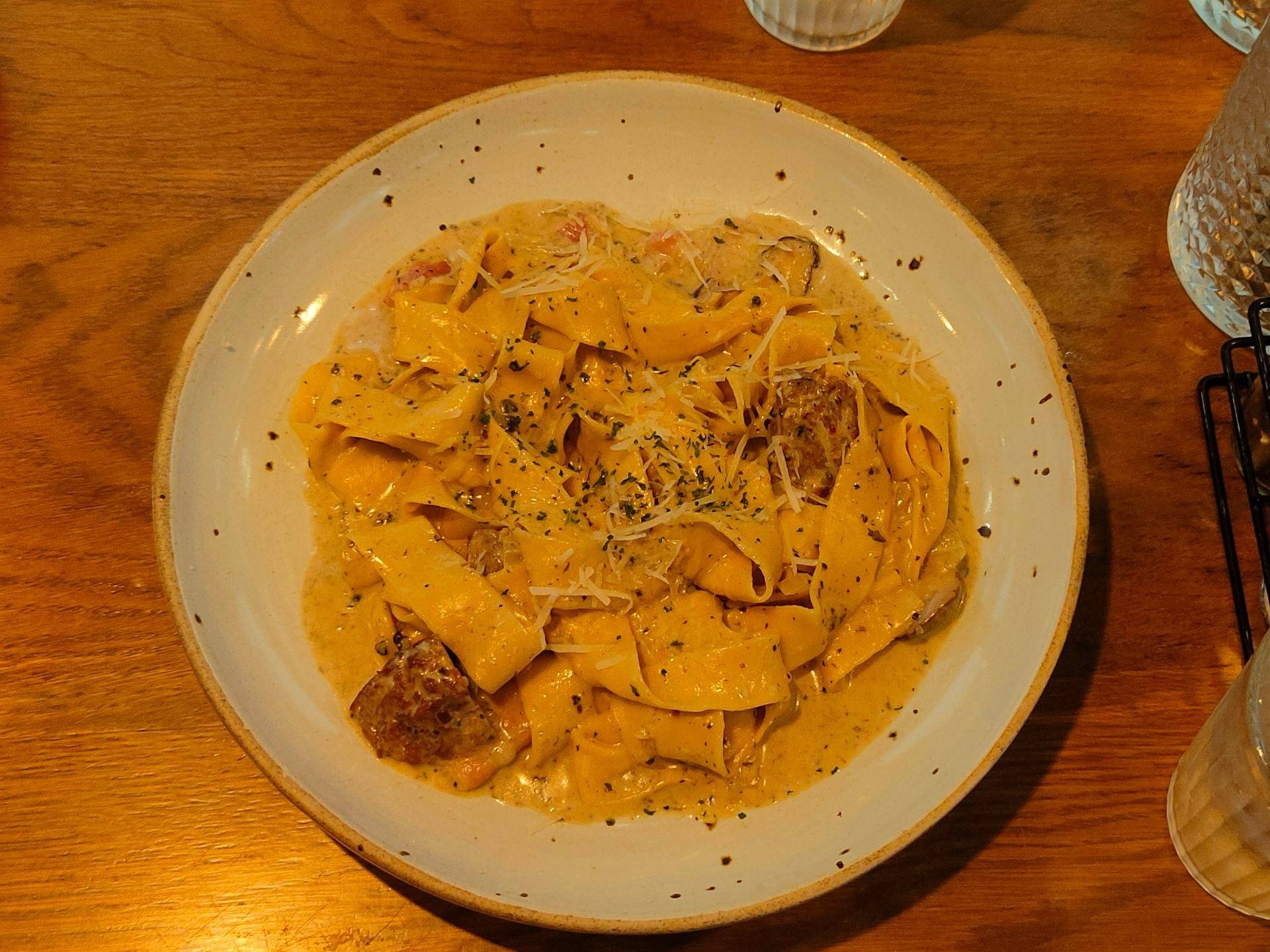 รีวิว Fam Time Steak and Pasta คลองเตย - พาสต้าเส้นสดราคา 100 กว่าๆ ...