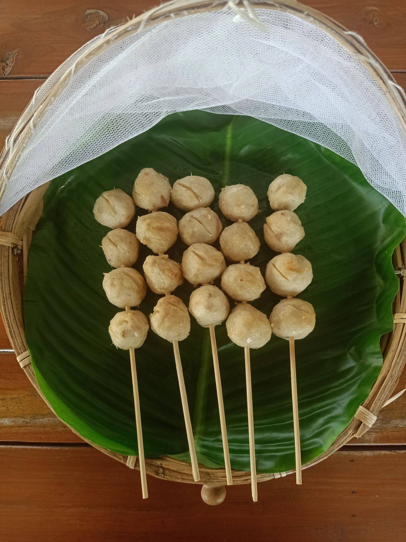 รีวิว สถานีชิ้นปิ้ง - Meatball Station - อร่อยมาก น้ำจิ้มสุดยอด