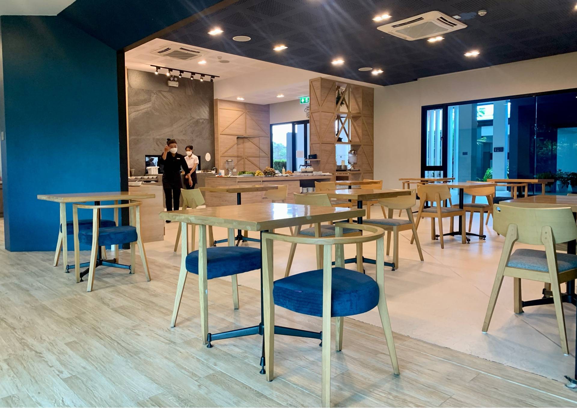 รูป Blue rabbit hotel