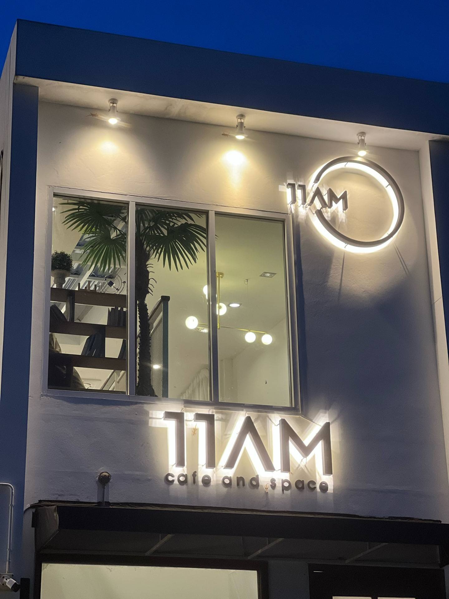 รูป 11AM cafe and space